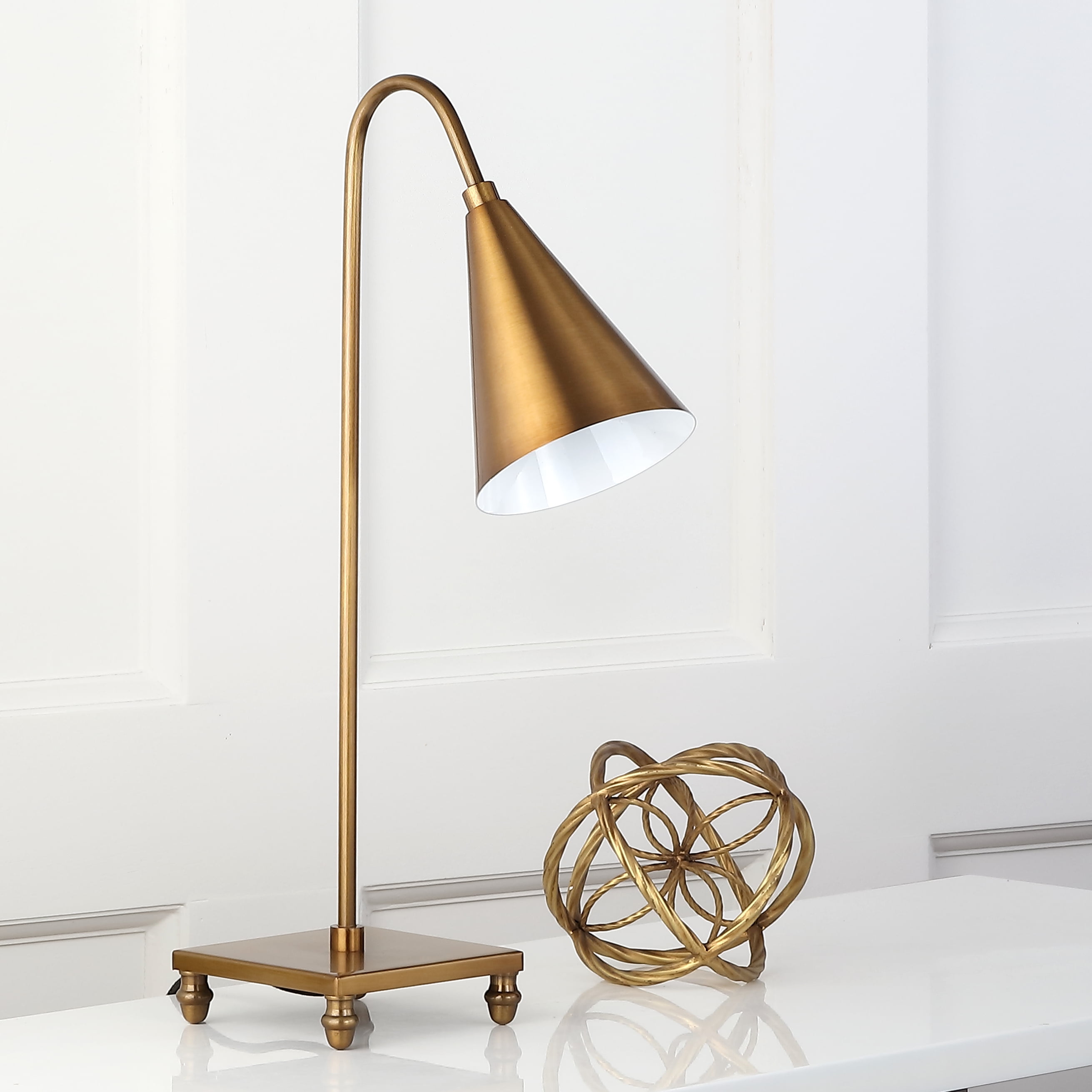 Safavieh Annetta Modern Table Lamp, Gold, 20 In. High, Iron Frame ...