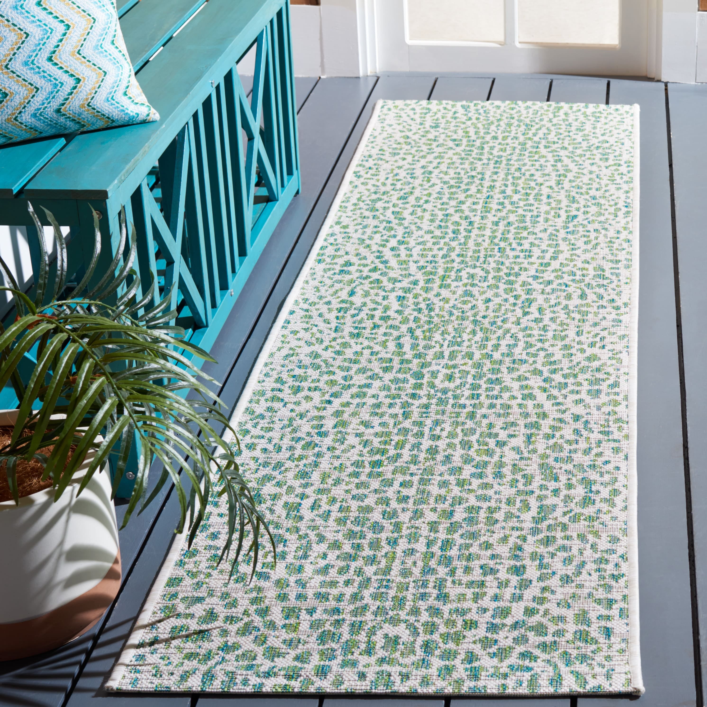 SAFAVIEH Courtyard Karina Animal Indoor/Outdoor Runner Rug, Ivory/Green ...