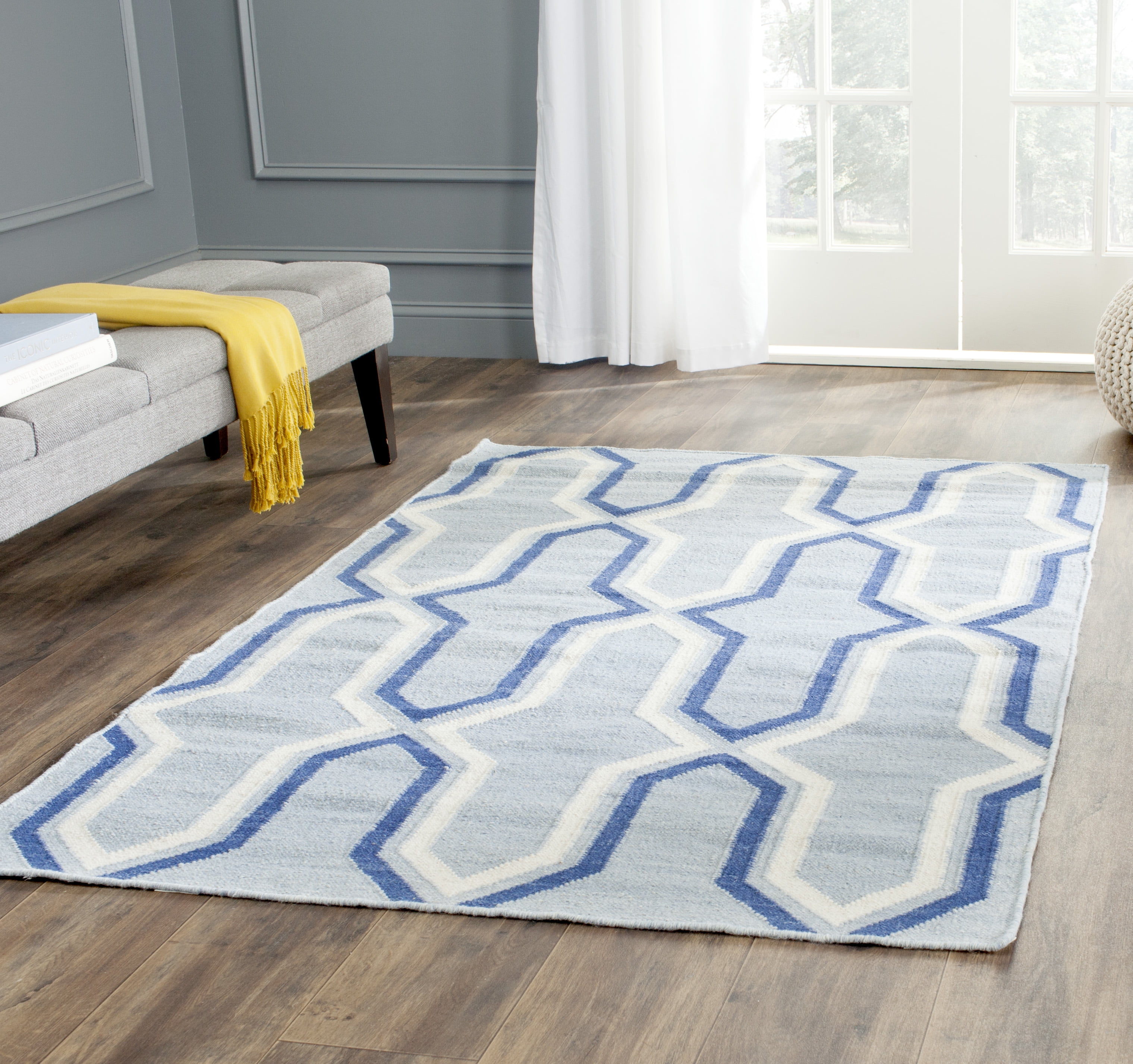 Safavieh Dhurries Alexis Geometric Area Rug, Light Blue/Dark Blue, 4' x ...
