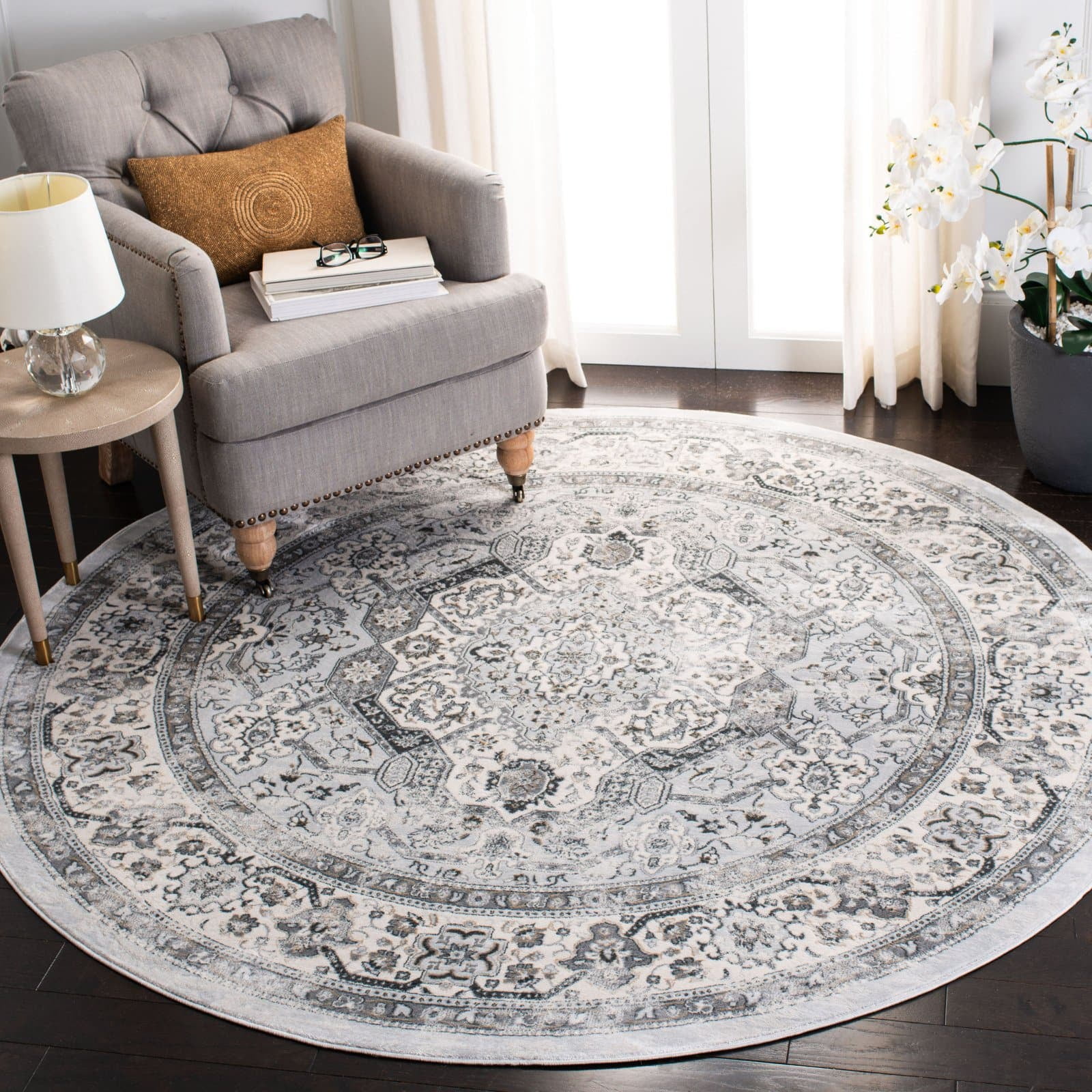Safavieh Isabella Minola Traditional Oriental Rug Grey/Cream 6'7" 6 ...