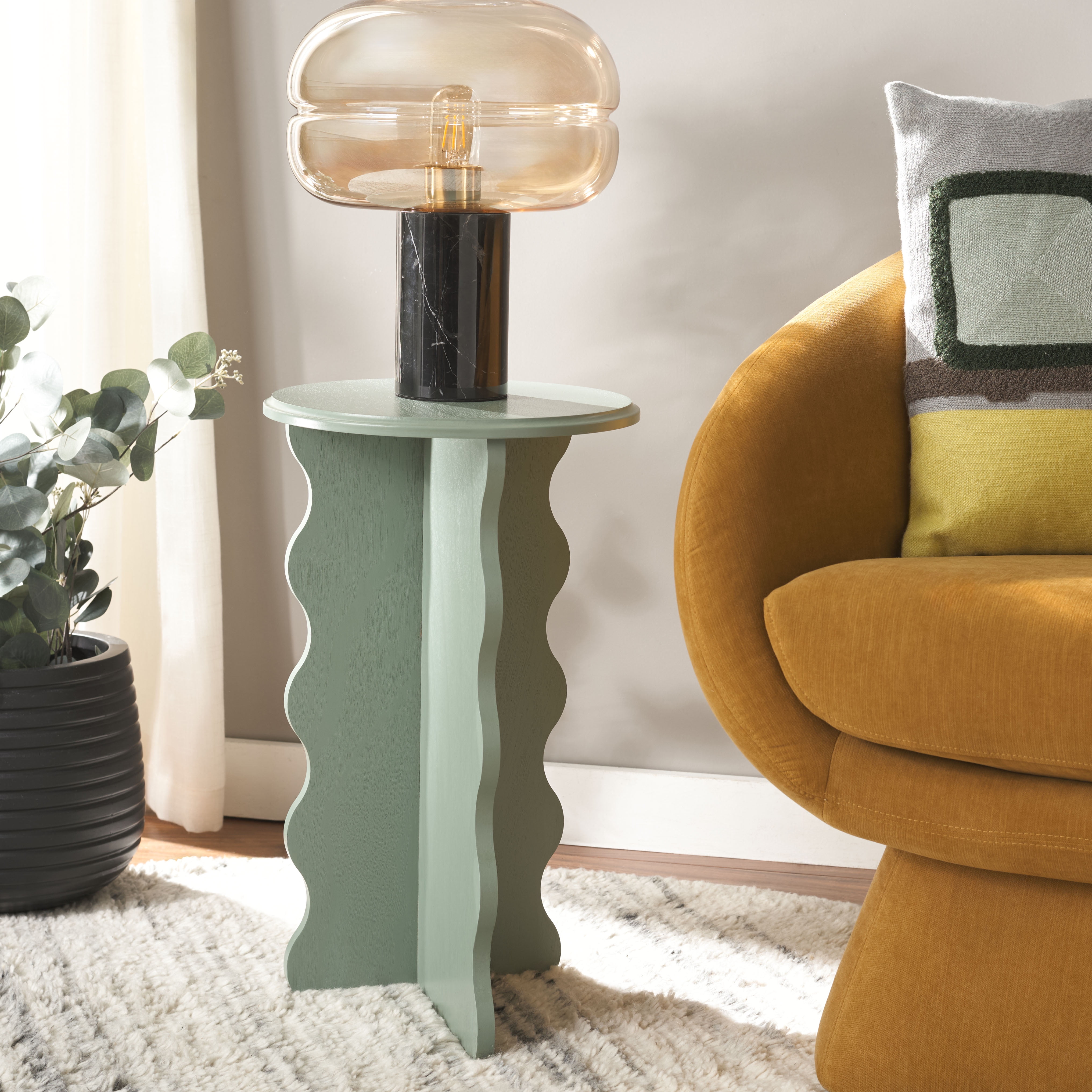 Safavieh Lilith Wavy Modern Wood Round End Table, Sage Green - Walmart.com