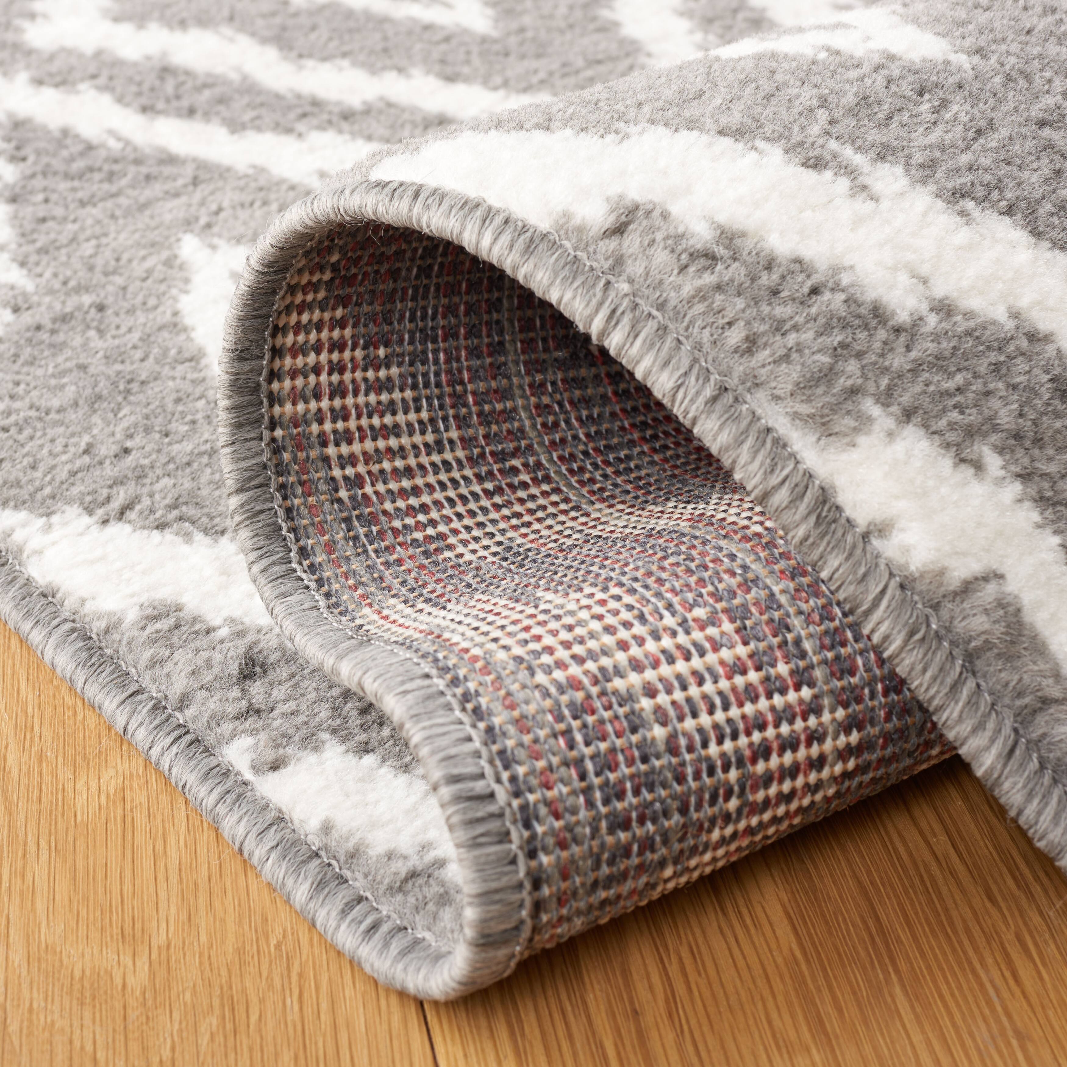 Safavieh Pyramid Zelina Boho Geometric Rug 9' x 12' - Charcoal/Ivory ...