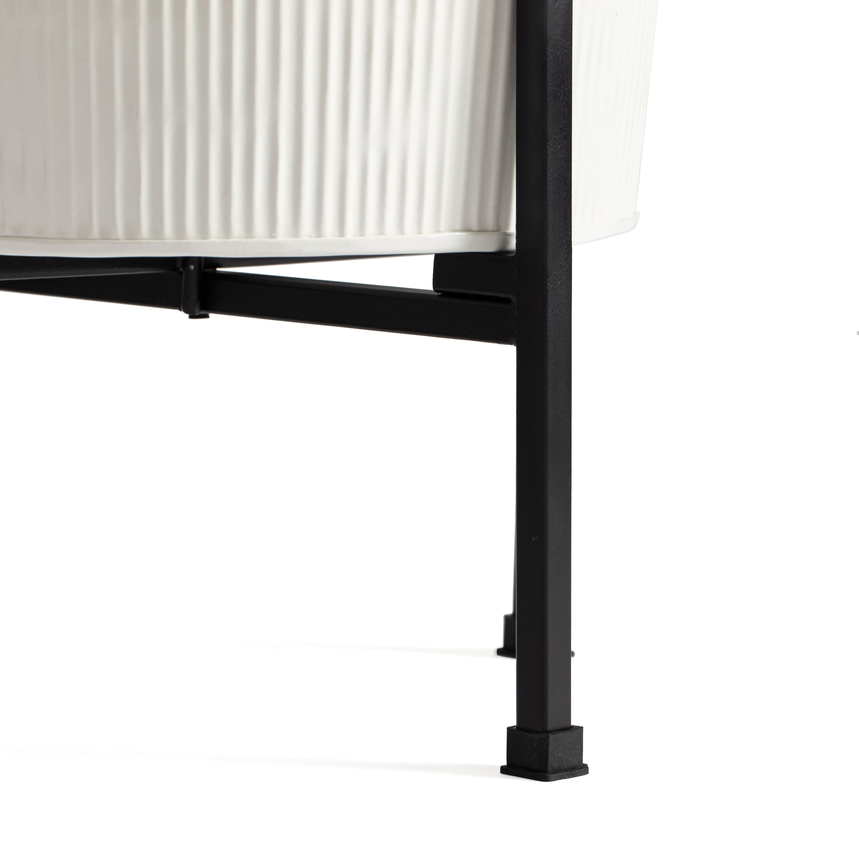 Saffron Fabs Metal Planters With Stand - Set of 2 White - Walmart.com