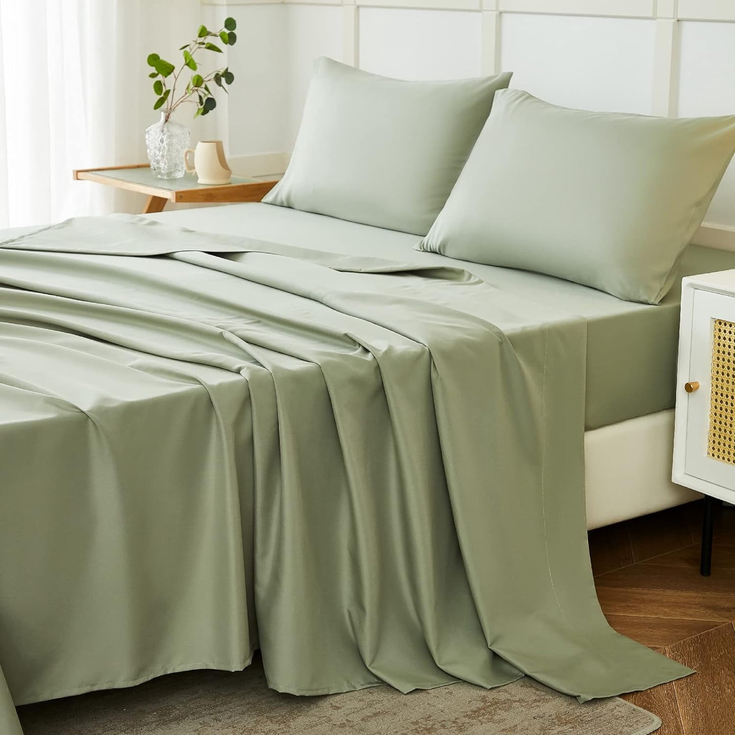 Sage King Size Sheets Set, 4 Piece Hotel Luxury Super Soft 1800 Series ...
