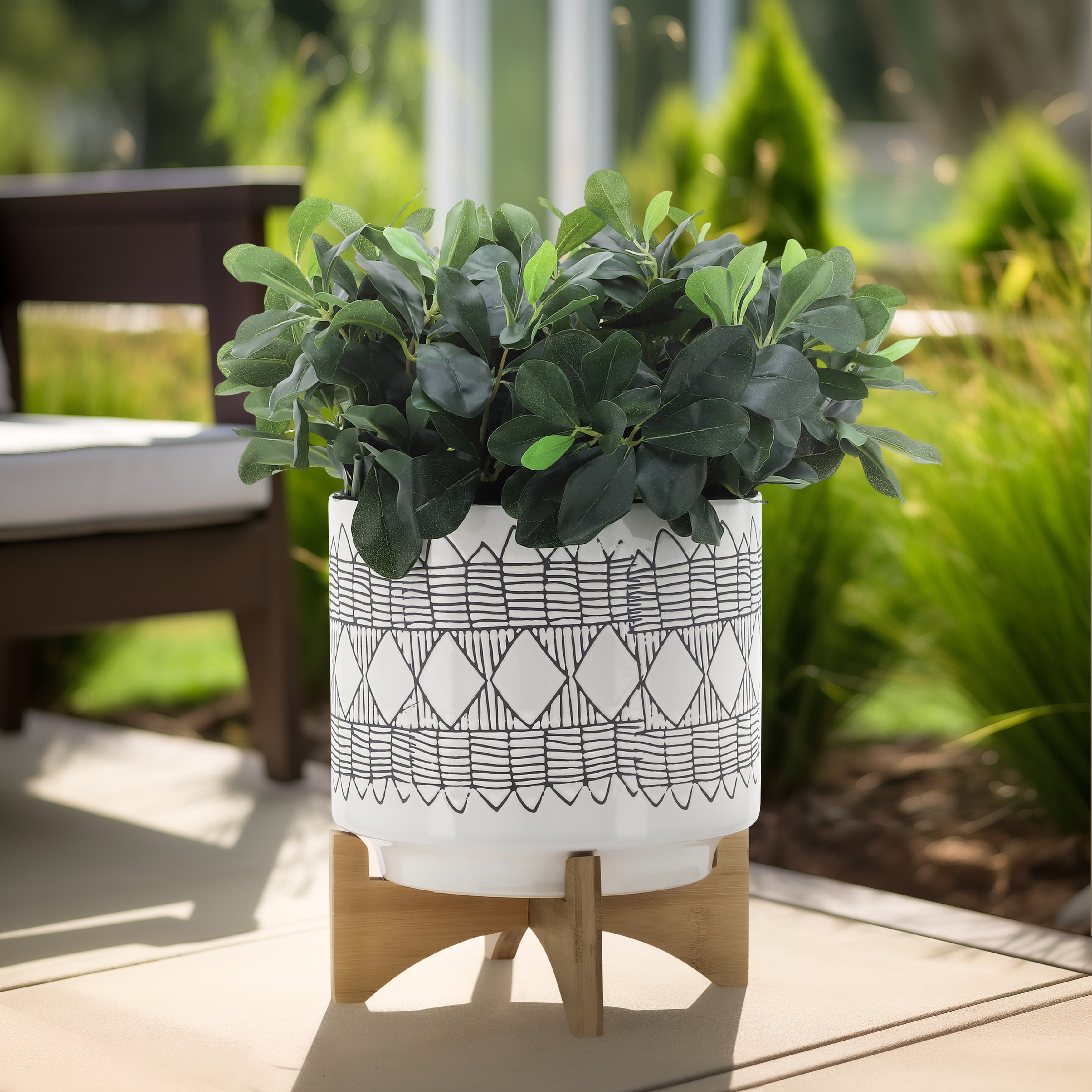 Sagebrook Home Ceramic 10" Aztec Planter On Wooden Stand, Gray ...