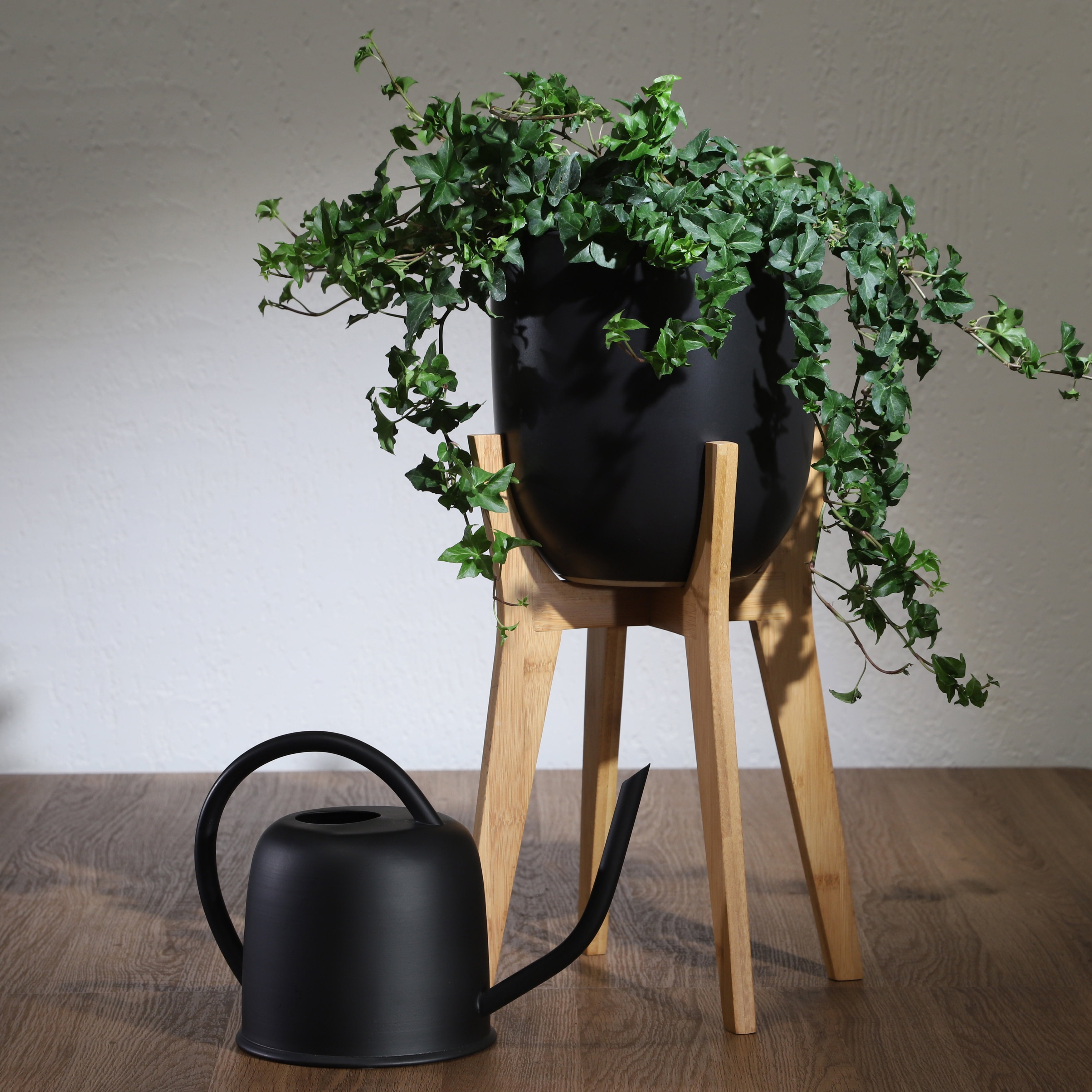 Sagebrook Home Ceramic 8" Planter With Wooden Stand, Black, Round ...