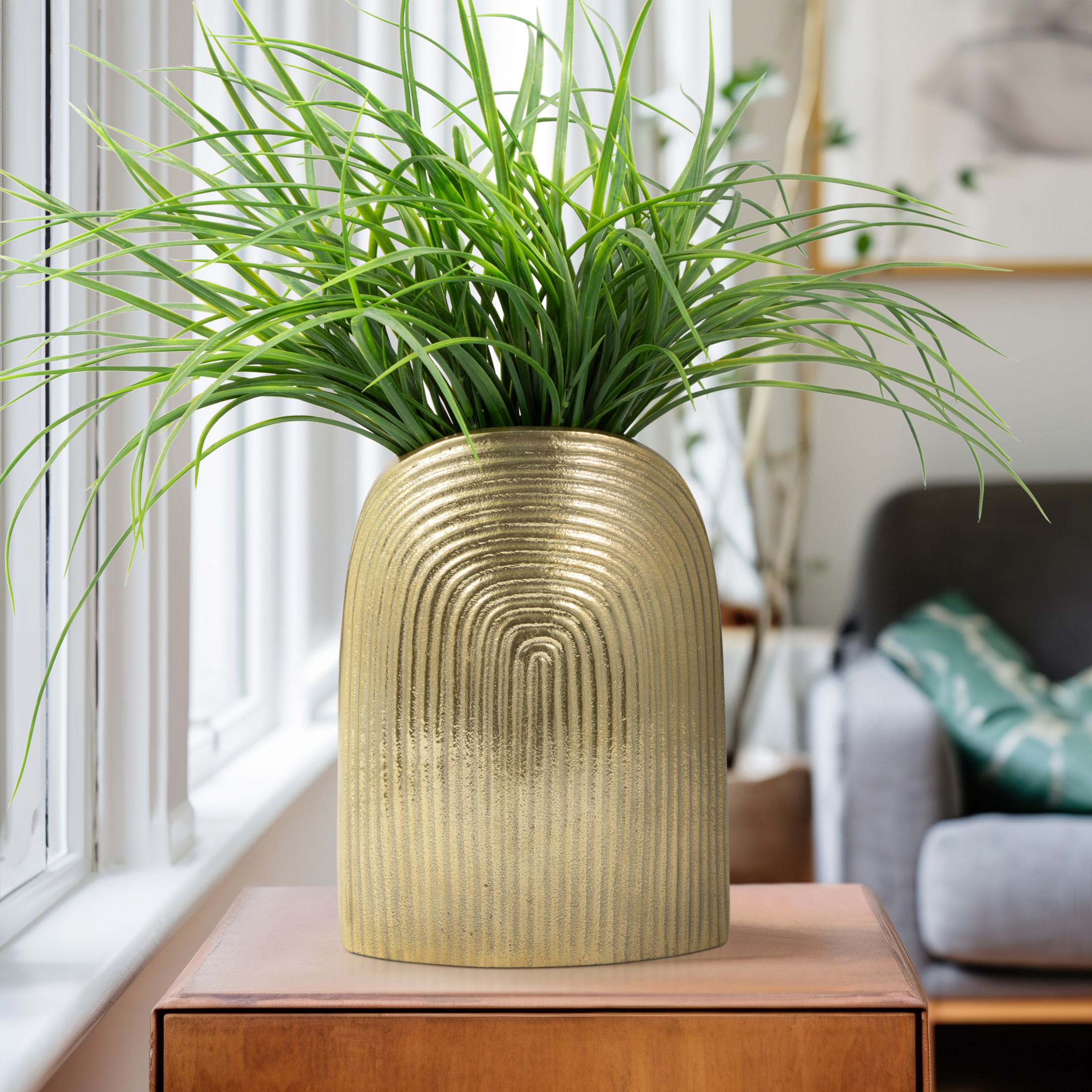 Metallic Aluminum Vase with Textured Arch Pattern - Modern Glam Home ...