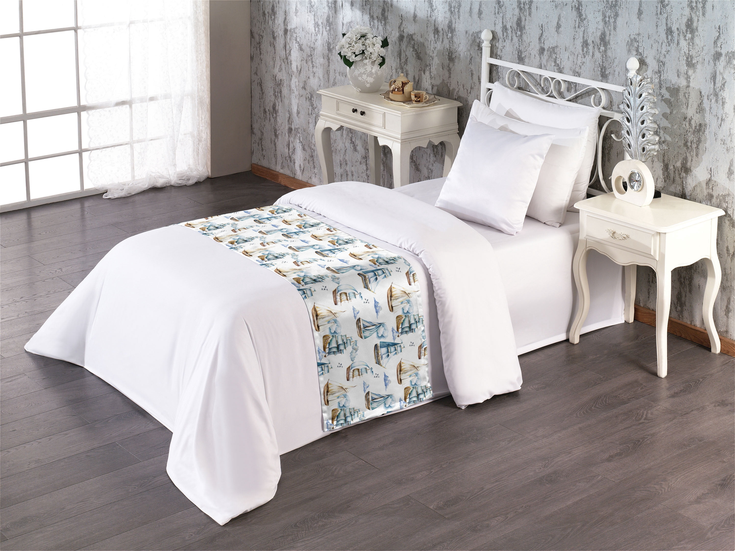 Sailor Bed Runner, Nautical Style Marine Ships Sails Cruising Ocean ...