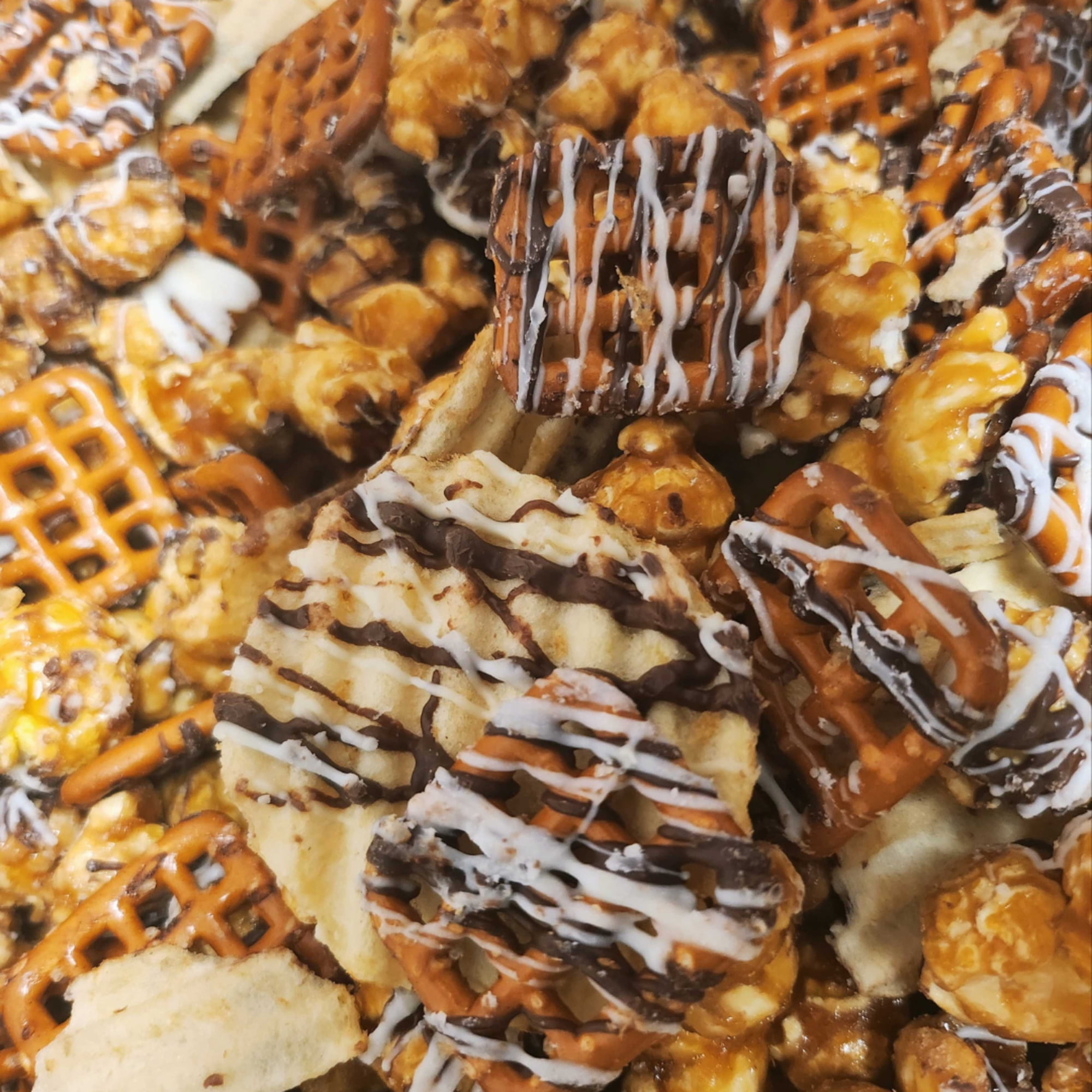 Salty Sisters Gourmet Popcorn - Girls Night Out Popcorn - Tall - 9 Cups ...