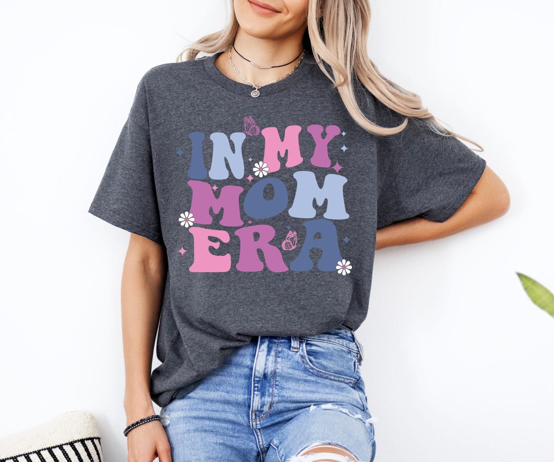 Sam Soft In my Mom Era T-Shirt, Retro Mom Clothes, Mom's Birthday Shirt ...