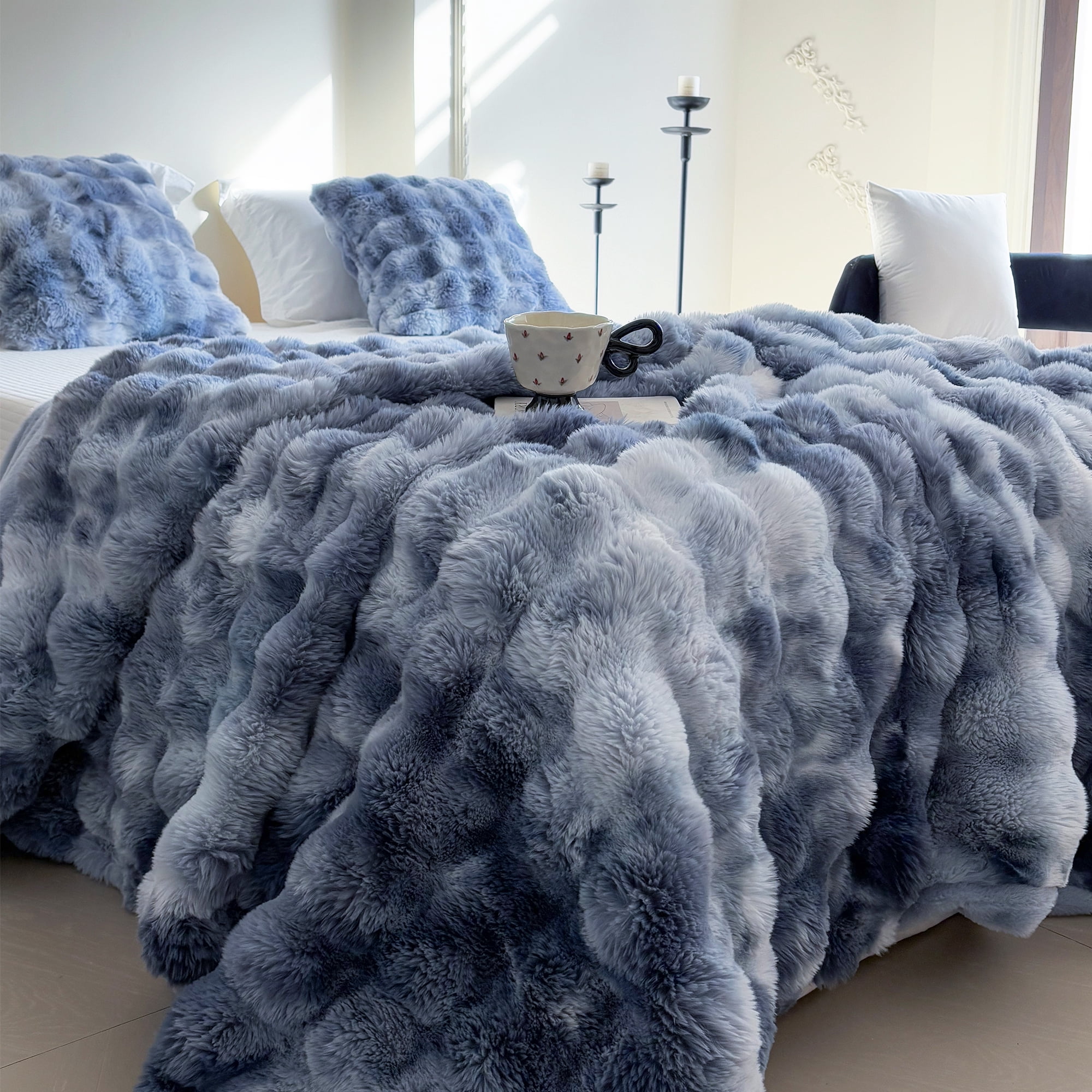 Sanmadrola Throw Blanket Faux Fur for Couch, Fuzzy Soft Plush Thick ...