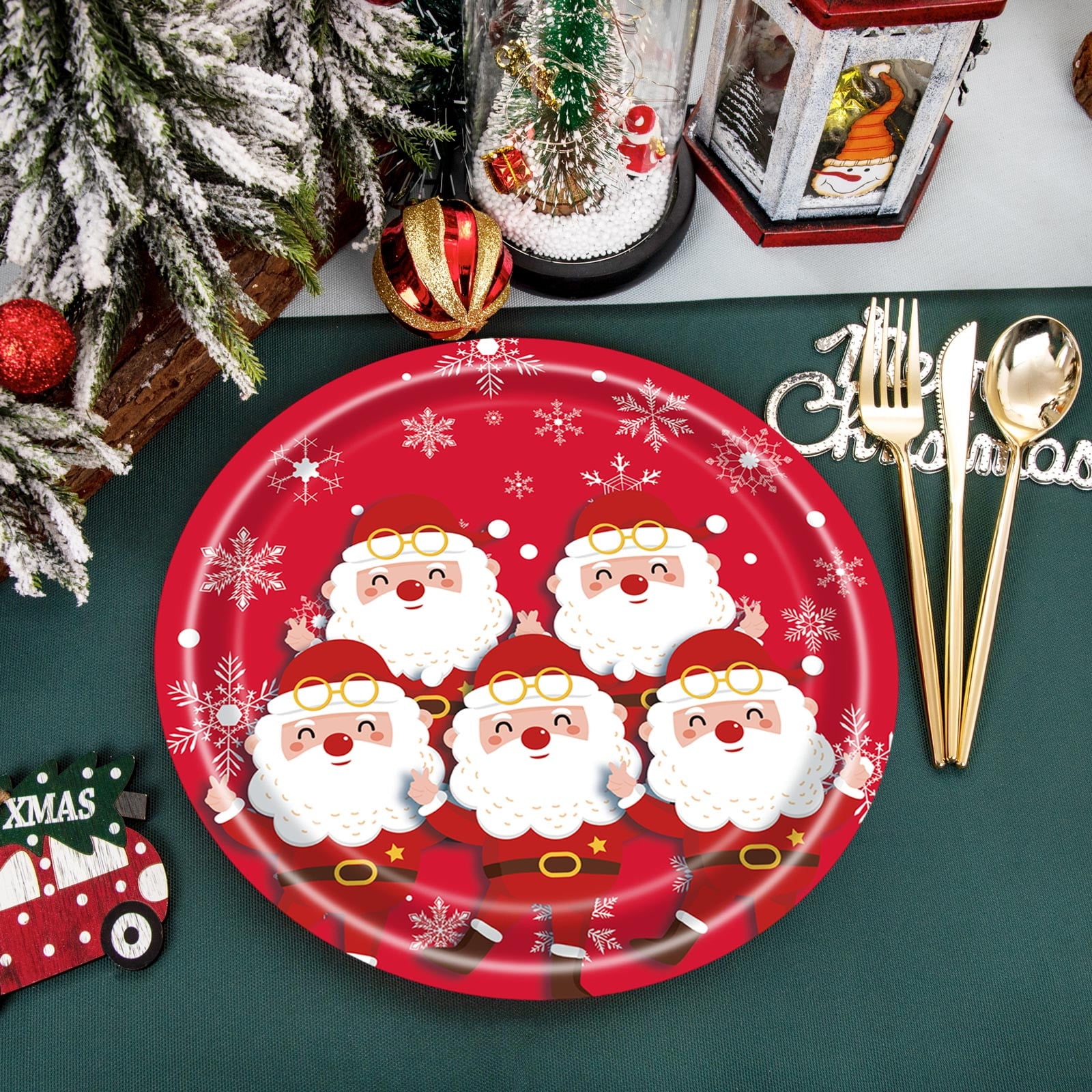 Santa Claus Paper Plates (16ct) - Christmas Party Supplies Disposable ...