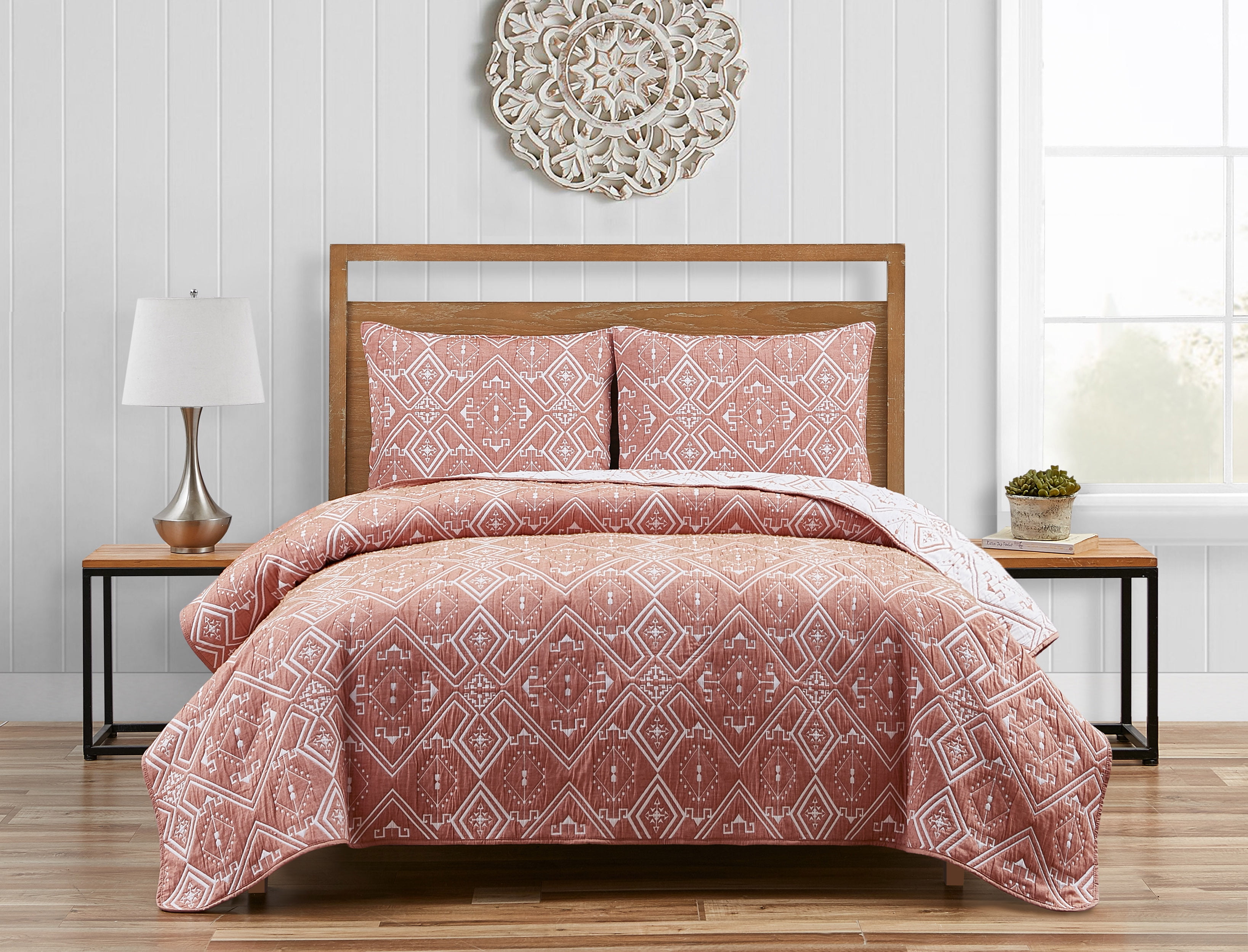 Santa Fe Tribal Apricot Soft Matelasse Jacquard Quilt Set - King ...