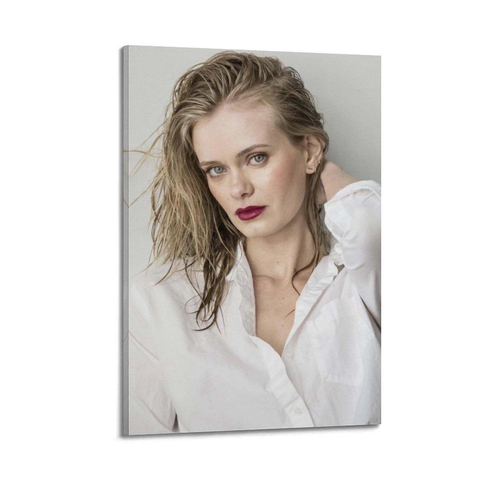 Sara Paxton Poster(9) Posters Aesthetic Canvas Posters Room Bedroom ...