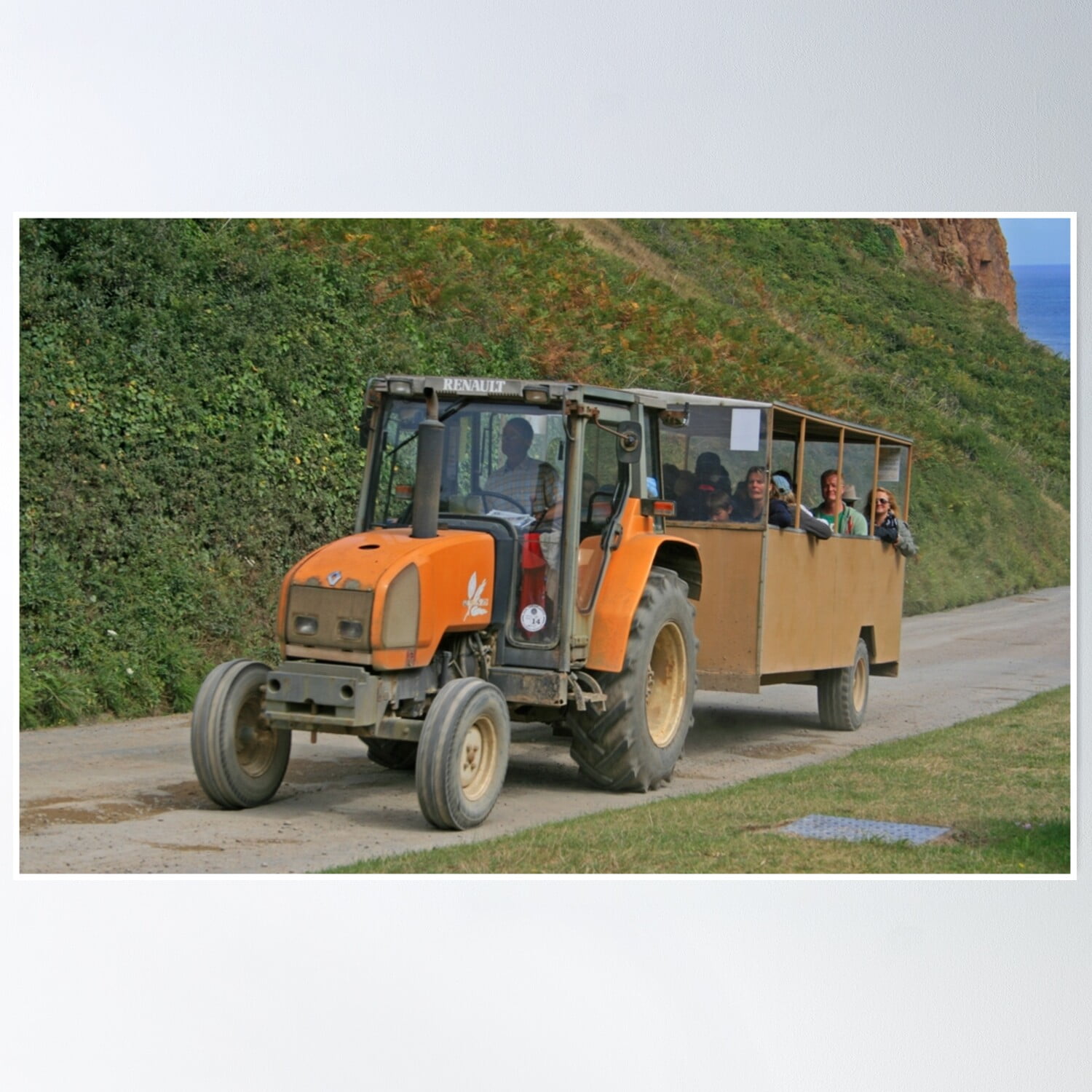 Sark Bus Poster Wall Art, Modern Wall Decor, 8x12 UNFRAMED - Walmart.com