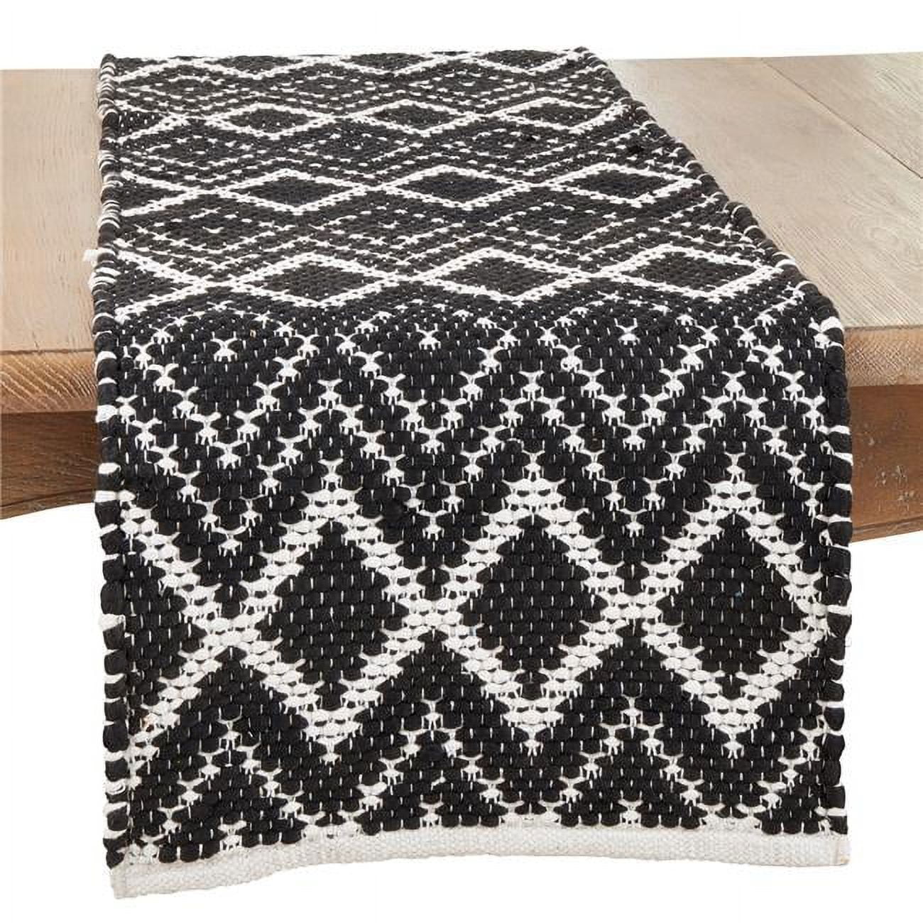 Saro Lifestyle Ethnic Charm Diamond Chindi Table Runner - Walmart.com