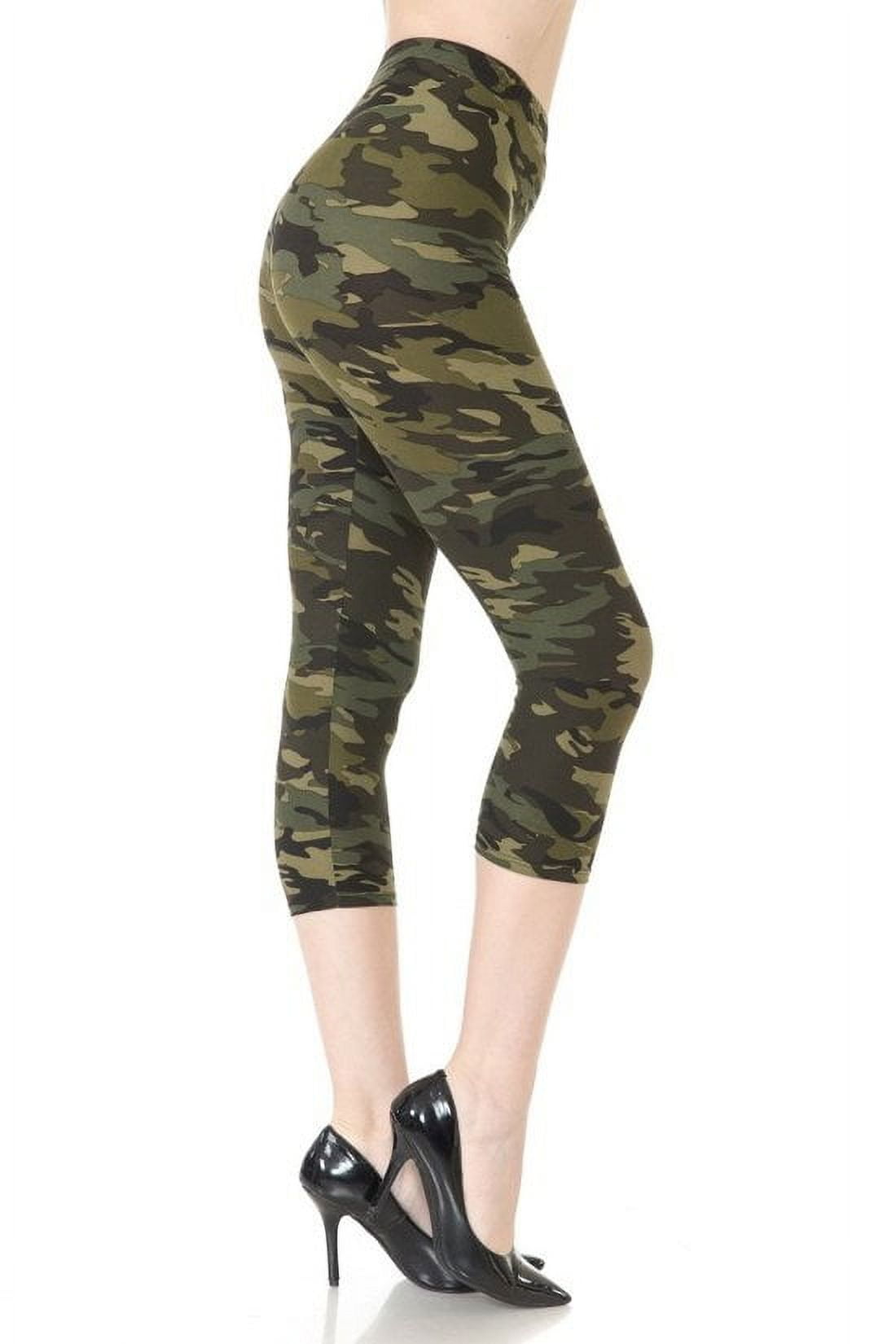 Saronite True Camo Printed High Waisted Cropped Capri Leggings (Women's ...