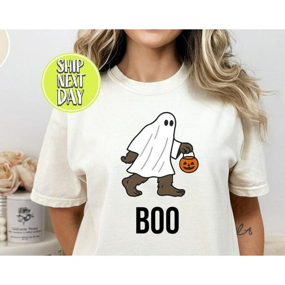 Sasquatch Ghost Tshirt: Pumpkin Bucket Tee, Bigfoot Boo Shirt, Spooky ...