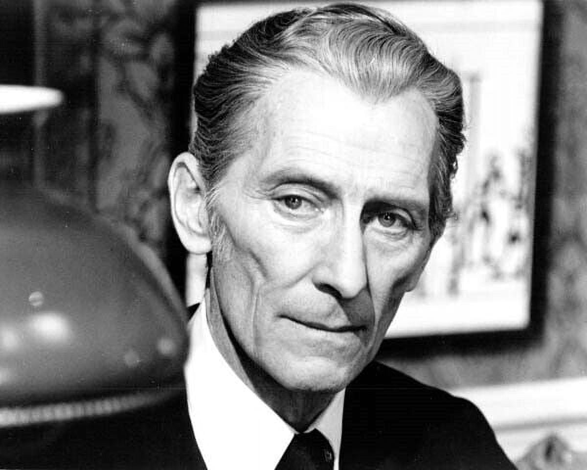 Satanic Rites of Dracula 1973 Peter Cushing as Van Helsing 16x20 poster ...