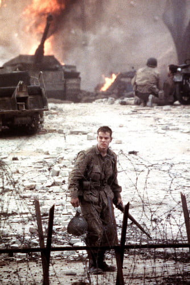 Saving Private Ryan Matt Damon Tanks 24x36 Poster - Walmart.com