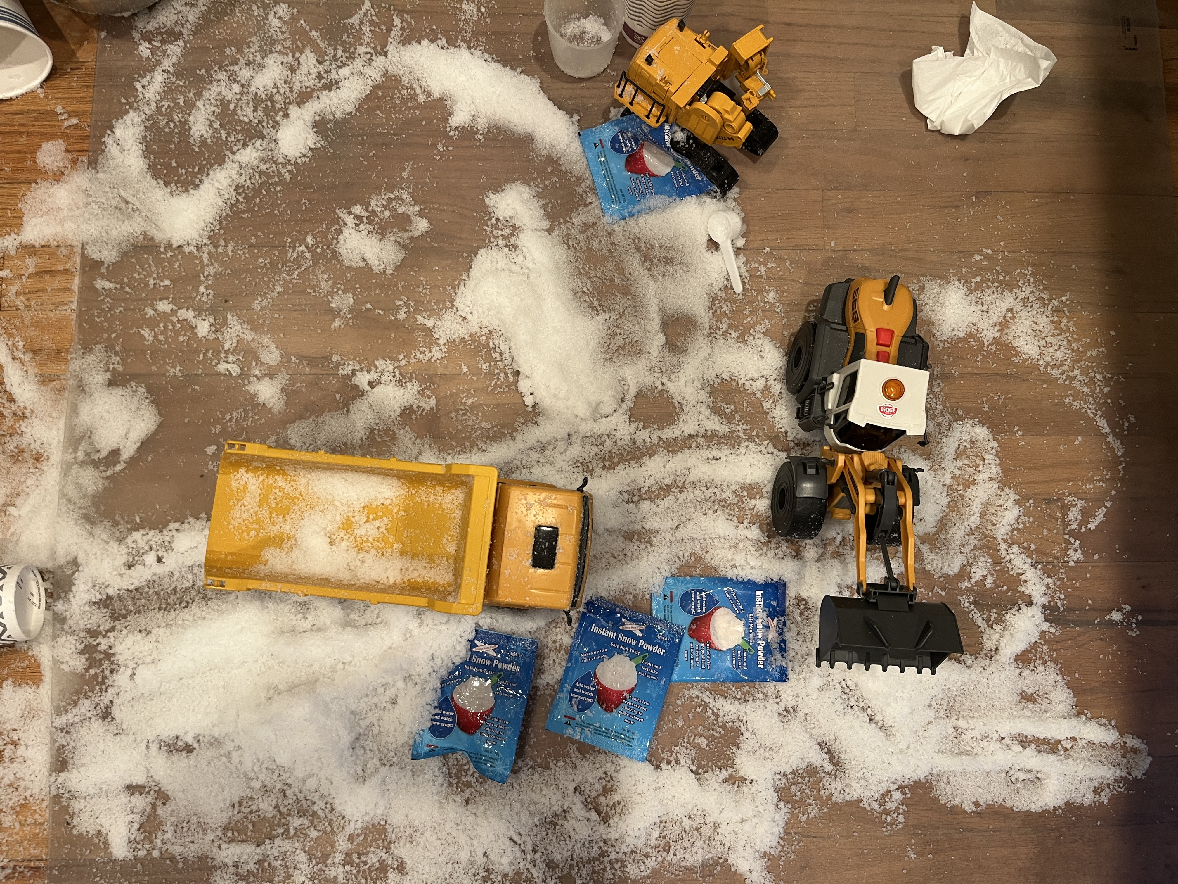 Science Gone Fun: Instant Snow - Just Add Water! Holiday Experiment ...