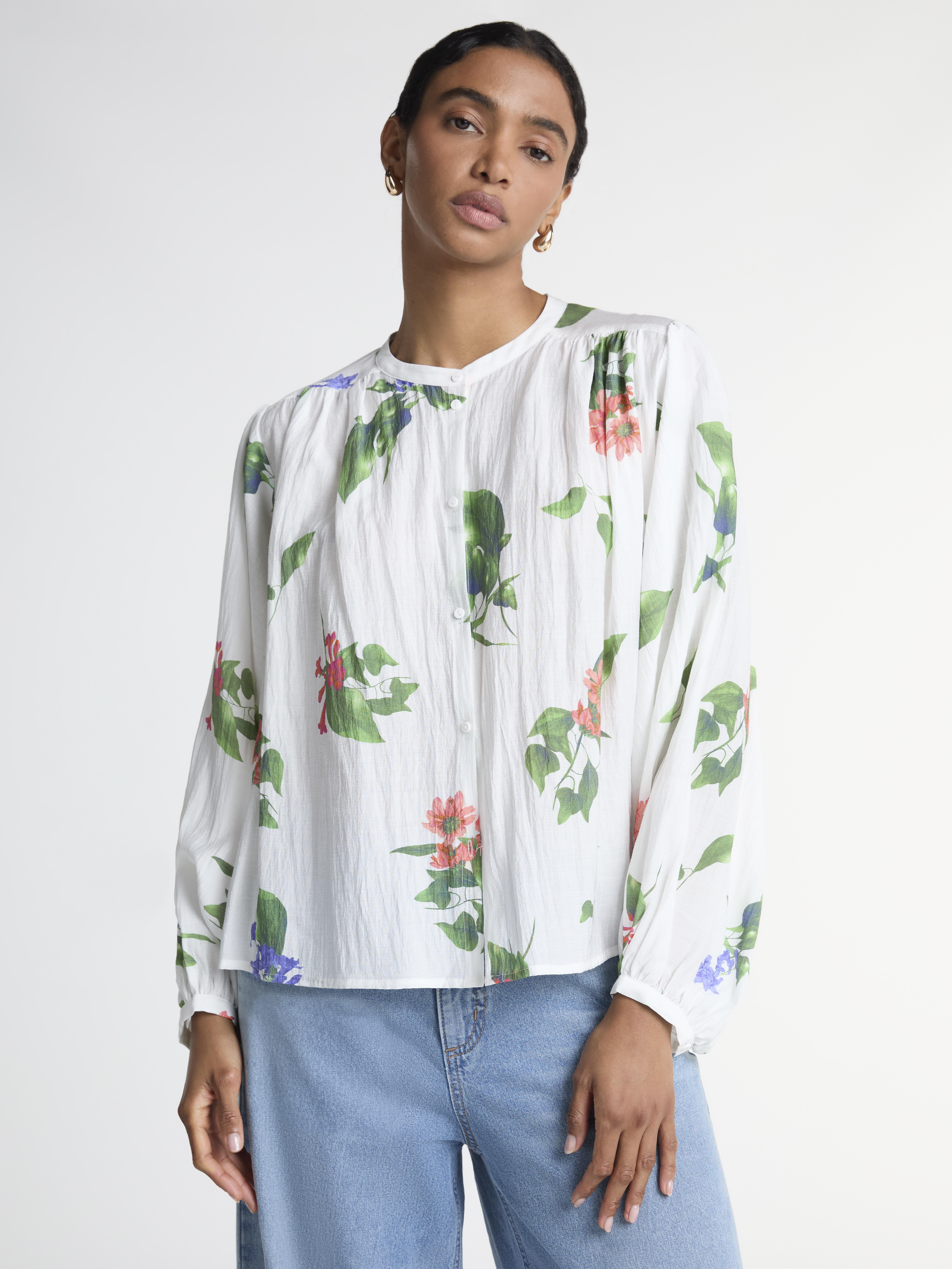 Scoop Women’s Crinkle Gauze Shirt with Blouson Sleeves, Sizes XS-XXL ...
