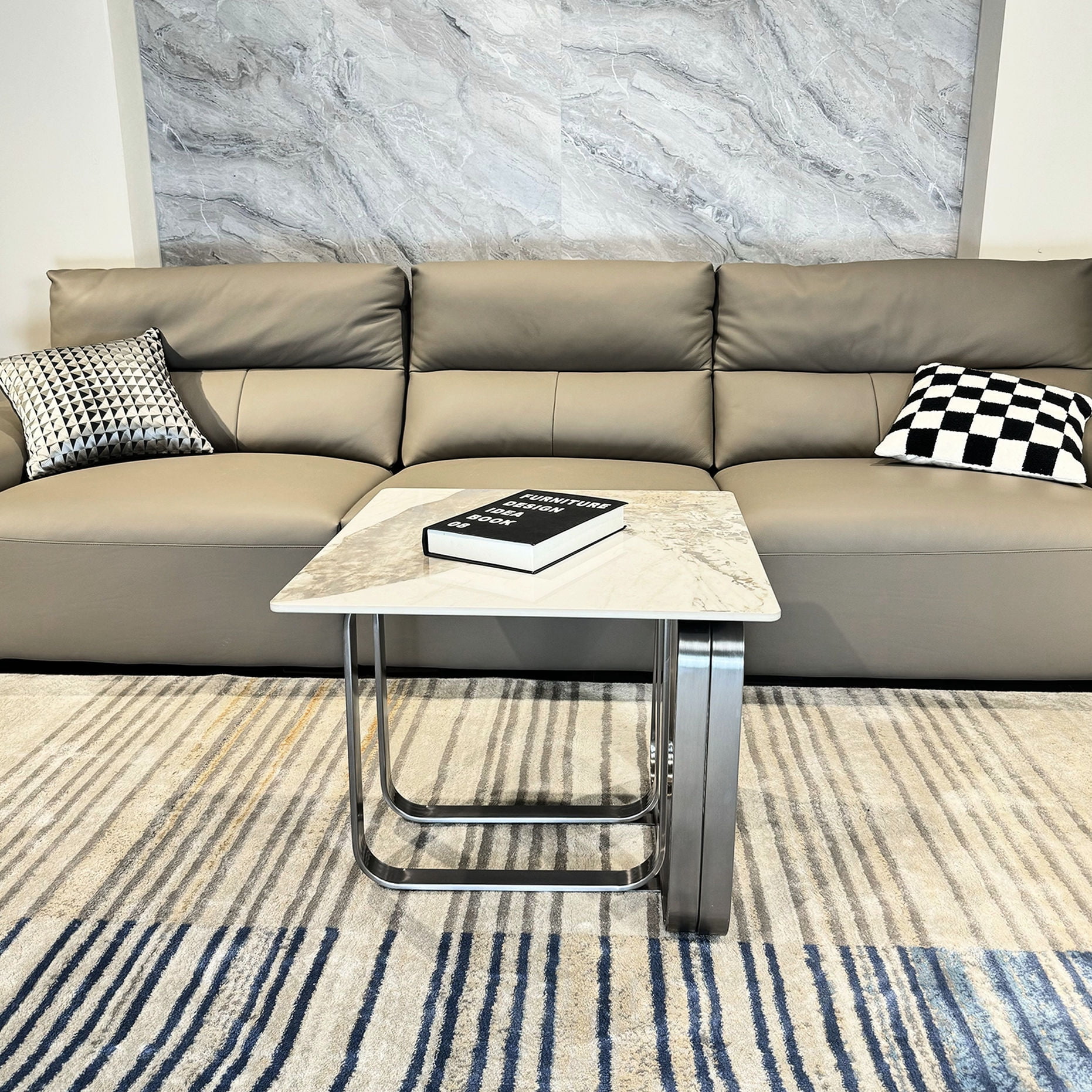 Scratch and Wear-resistant End Table, Square Design - Strong Main ...