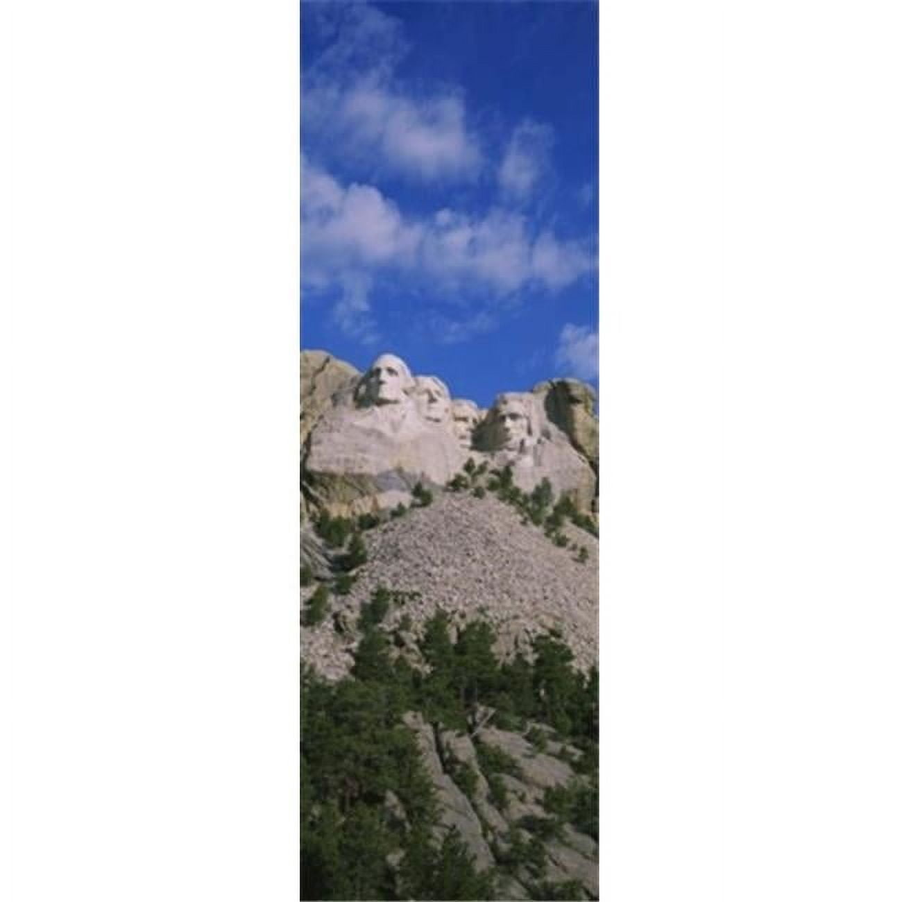 Sculptures of US presidents carved on the rocks of a mountain Mt ...