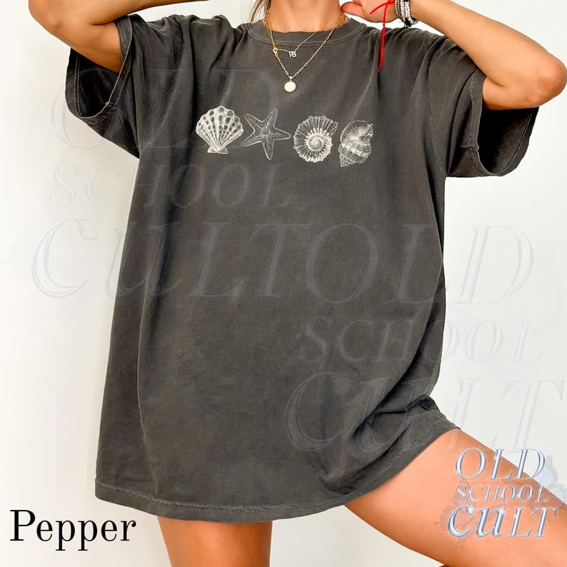 Sea Shells 90s Vintage Style Tshirt, Retro Y2k Ocean Shell Shirt, Sea ...