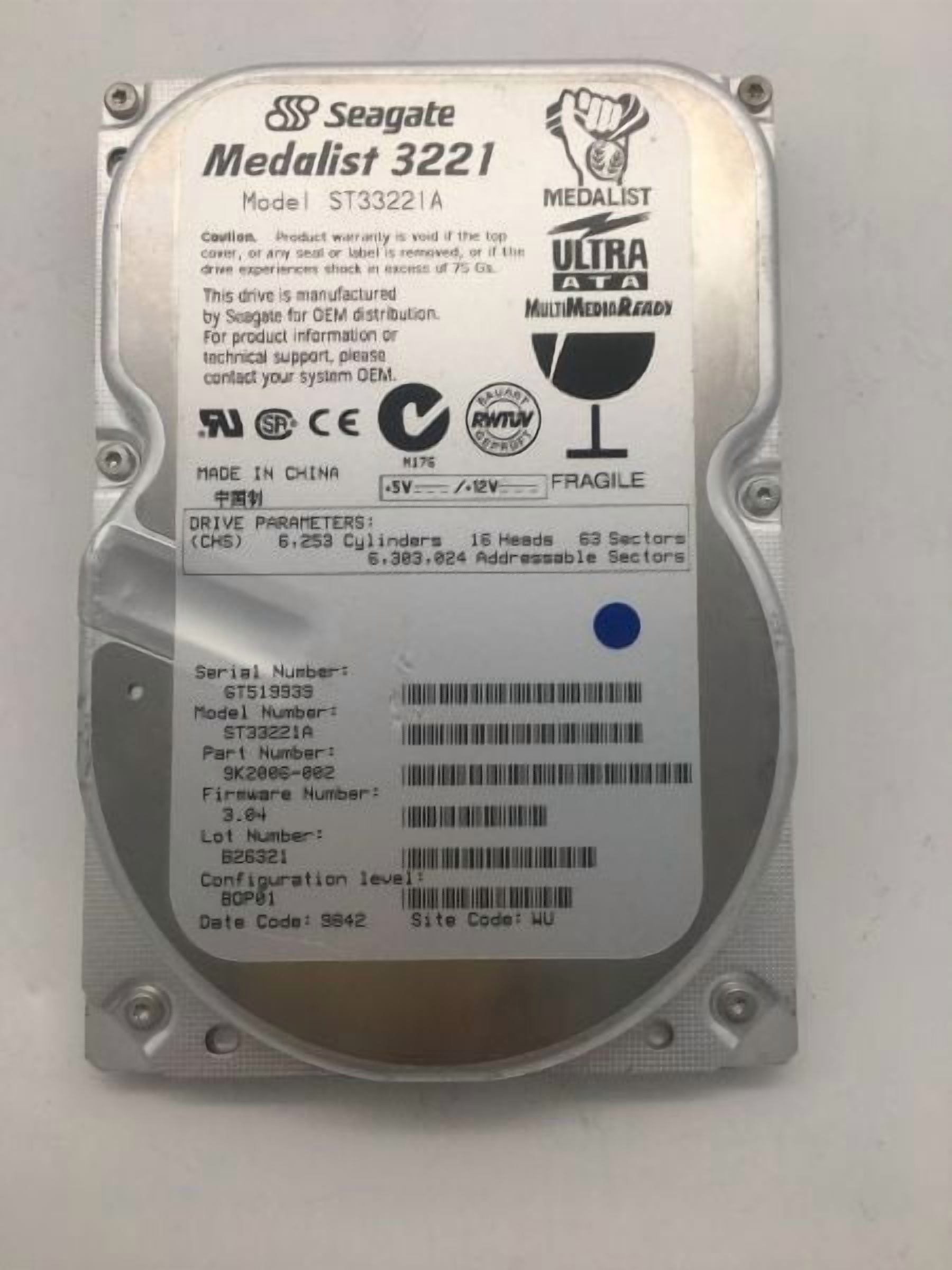 Seagate ide hdd st33221a 3.2gb 3.5" 9k2006-002 fw 3.04 date code 9842 ...