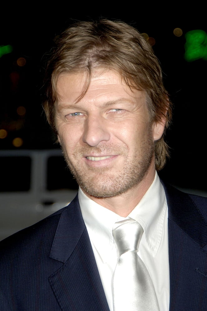 Sean Bean At Arrivals For North Country Premiere, Grauman'S Chinese ...
