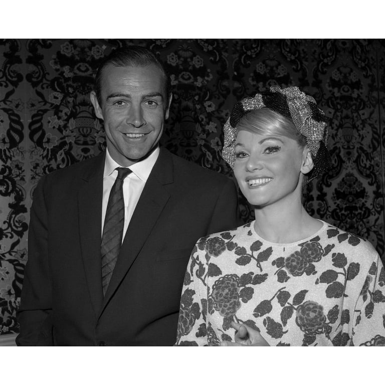 Diane Cilento Diane Cilento And Sam Levene In The Stage Production The