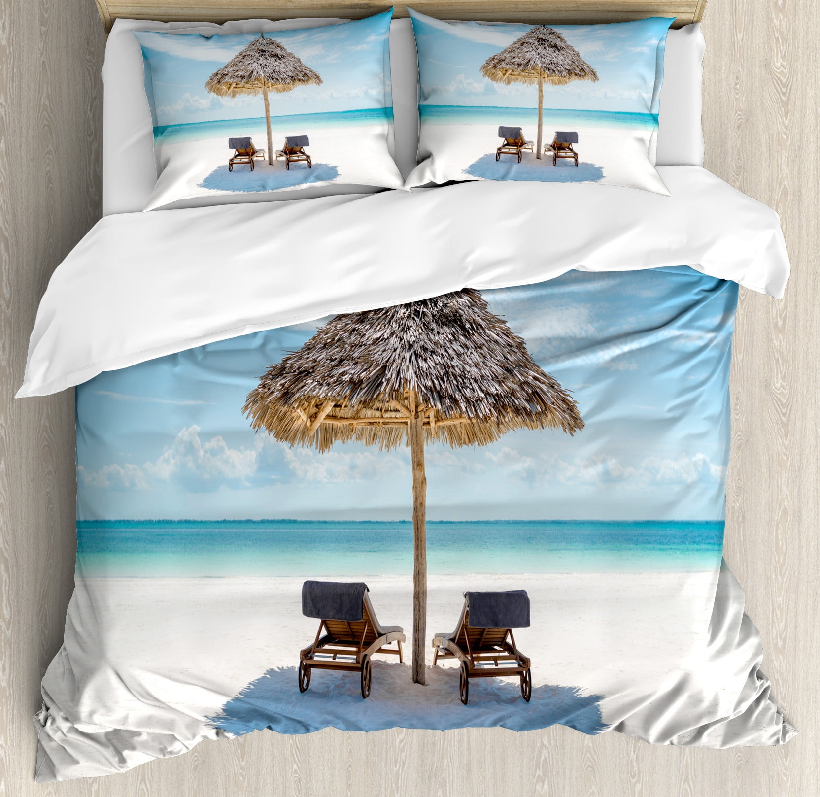 Seaside Duvet Cover Set, Wooden Sun Loungers Facing Eastern Ocean Under ...