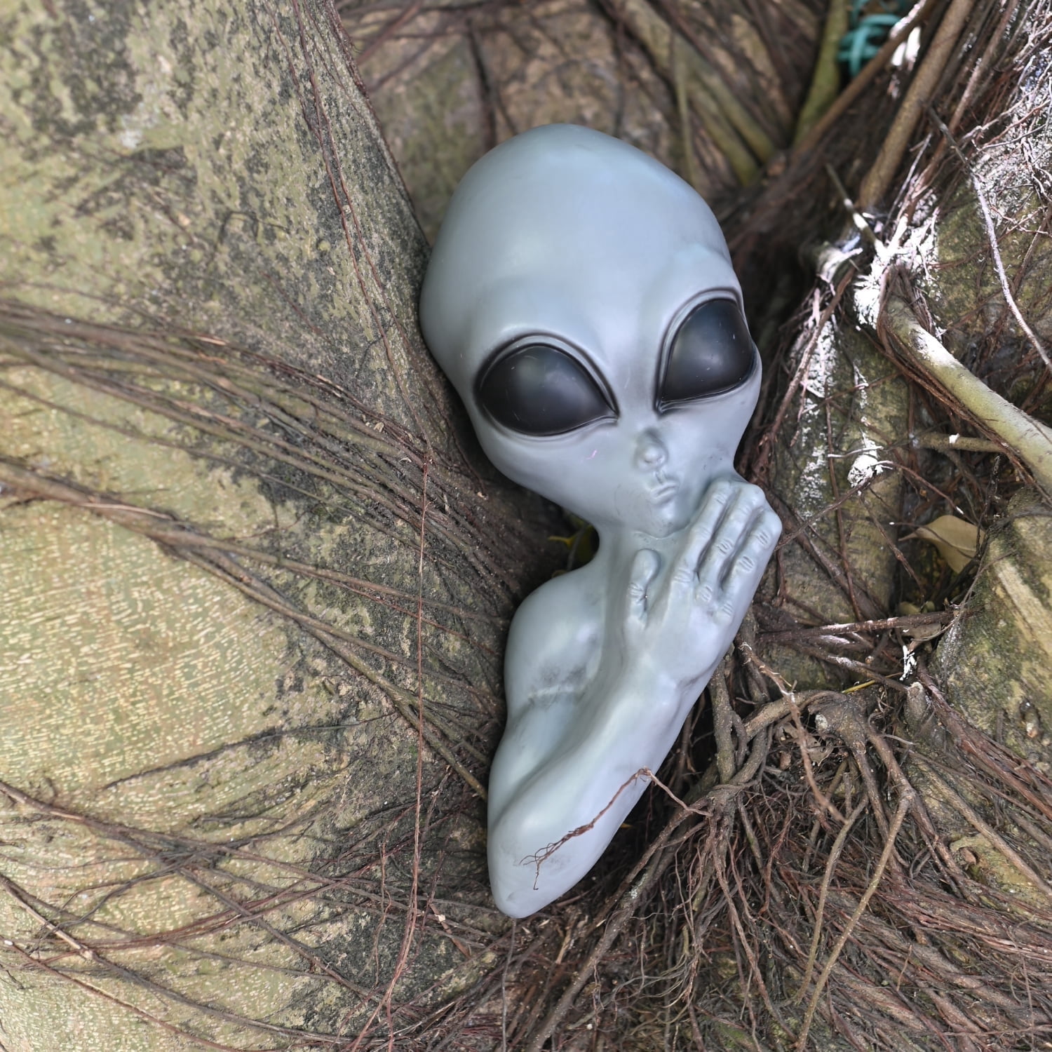 Seasons 14" Halloween Alien Tree Peeker for Outdoor Yard Garden ...