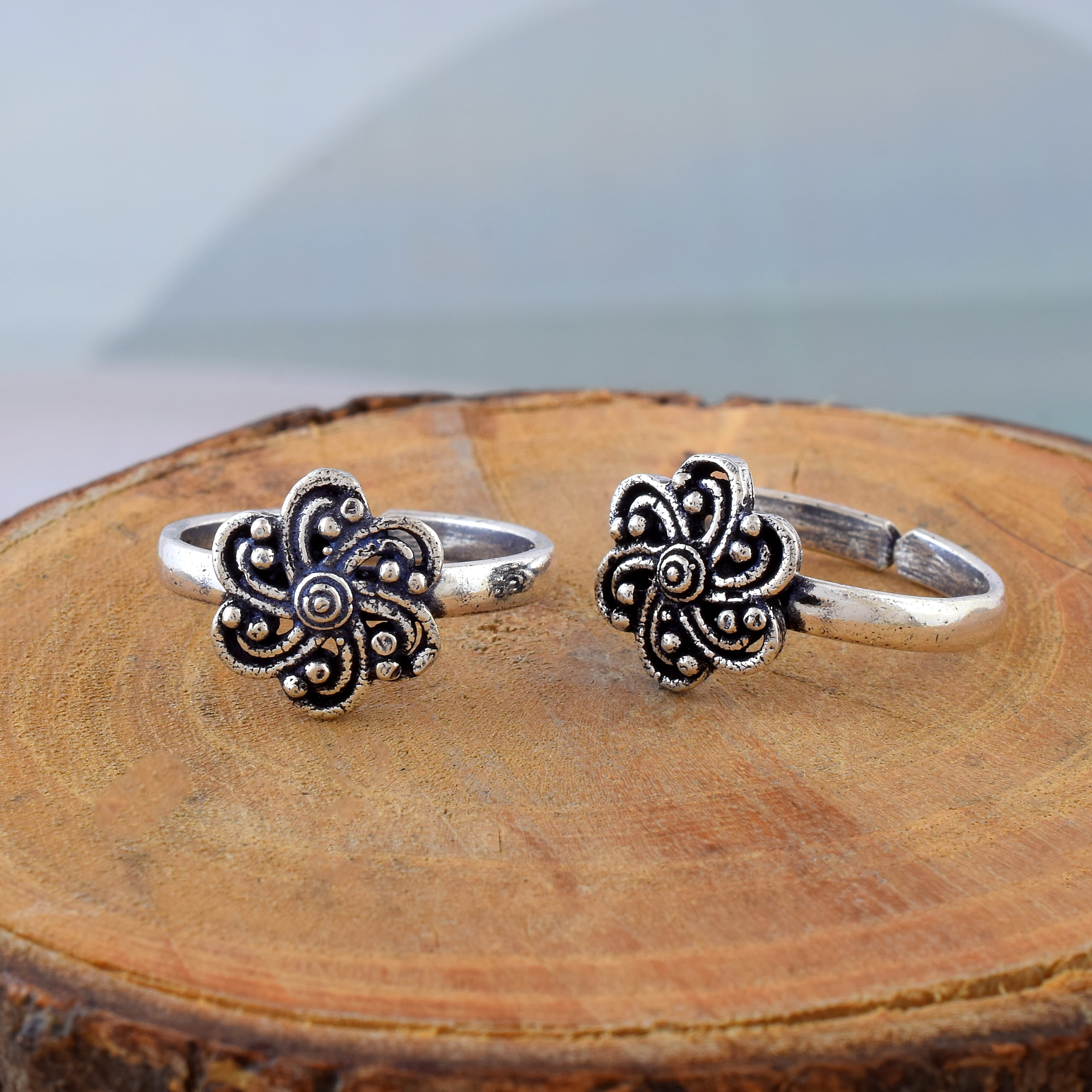 Sechi Sterling Silver Floral Toe Ring Set for Women, 925 Silver, Oxidized Finish - Walmart.com