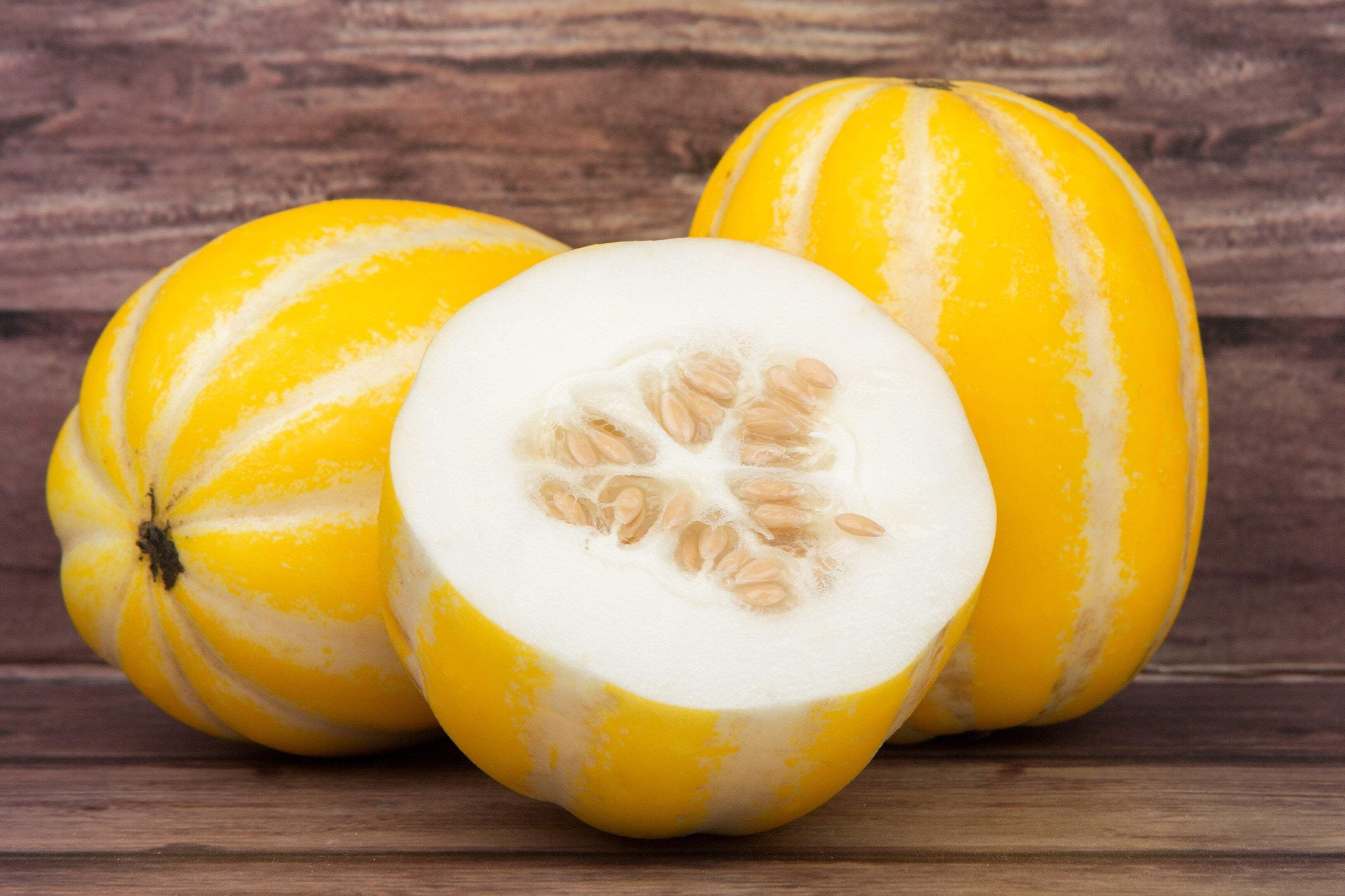 50 Seeds EARLY SILVER LINE MELON Cucumis Melo Yellow Striped Skin White ...