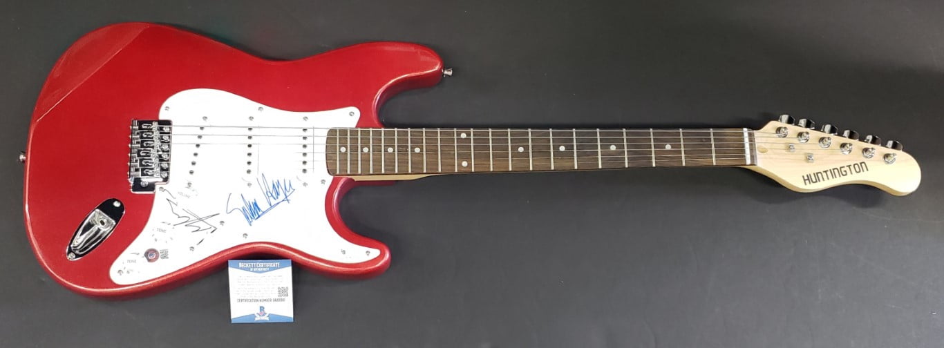 Selma Hayak Penelope Cruz Hand Signed Autograph Electric Guitar BAS ...