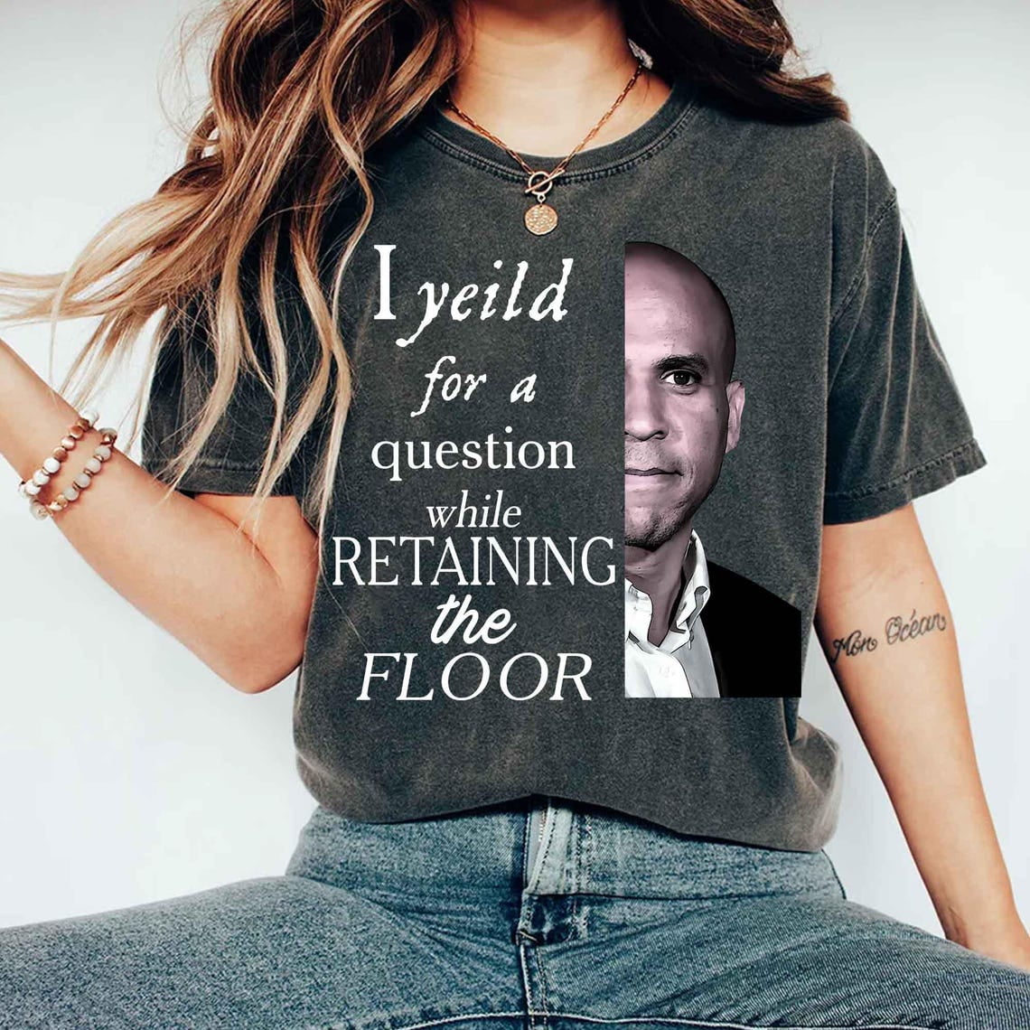 Senator Cory Booker T-Shirt Senate Speech "I Yield For A Question While ...