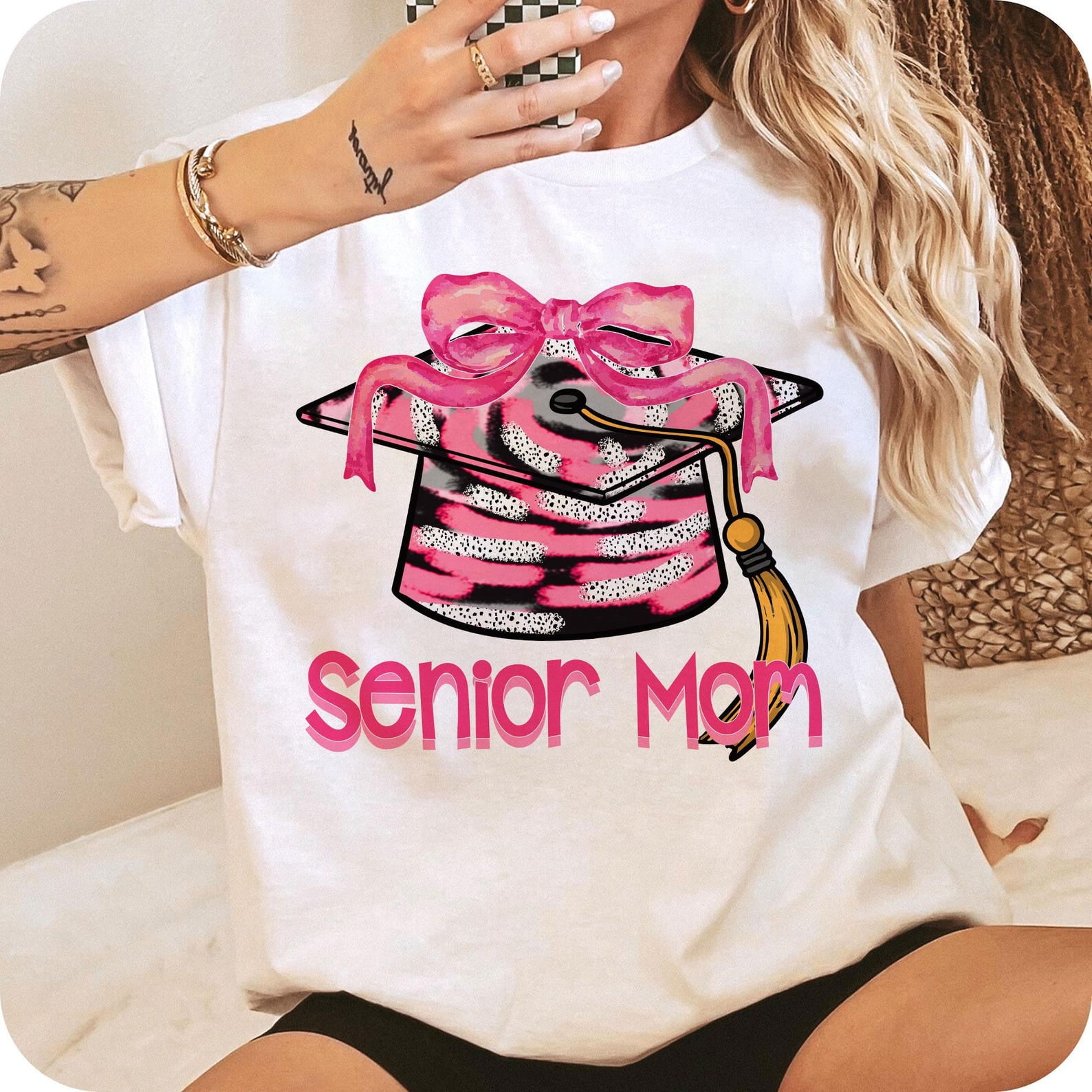 Senior Mom Coquette T-Shirt, Graduation Cap Tee, Brushstroke Senior ...