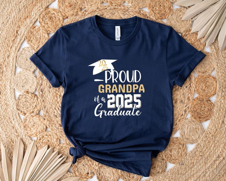 Senior Mom Shirt 2025, Graduation Gift, Proud Mom, Family Graduation ...