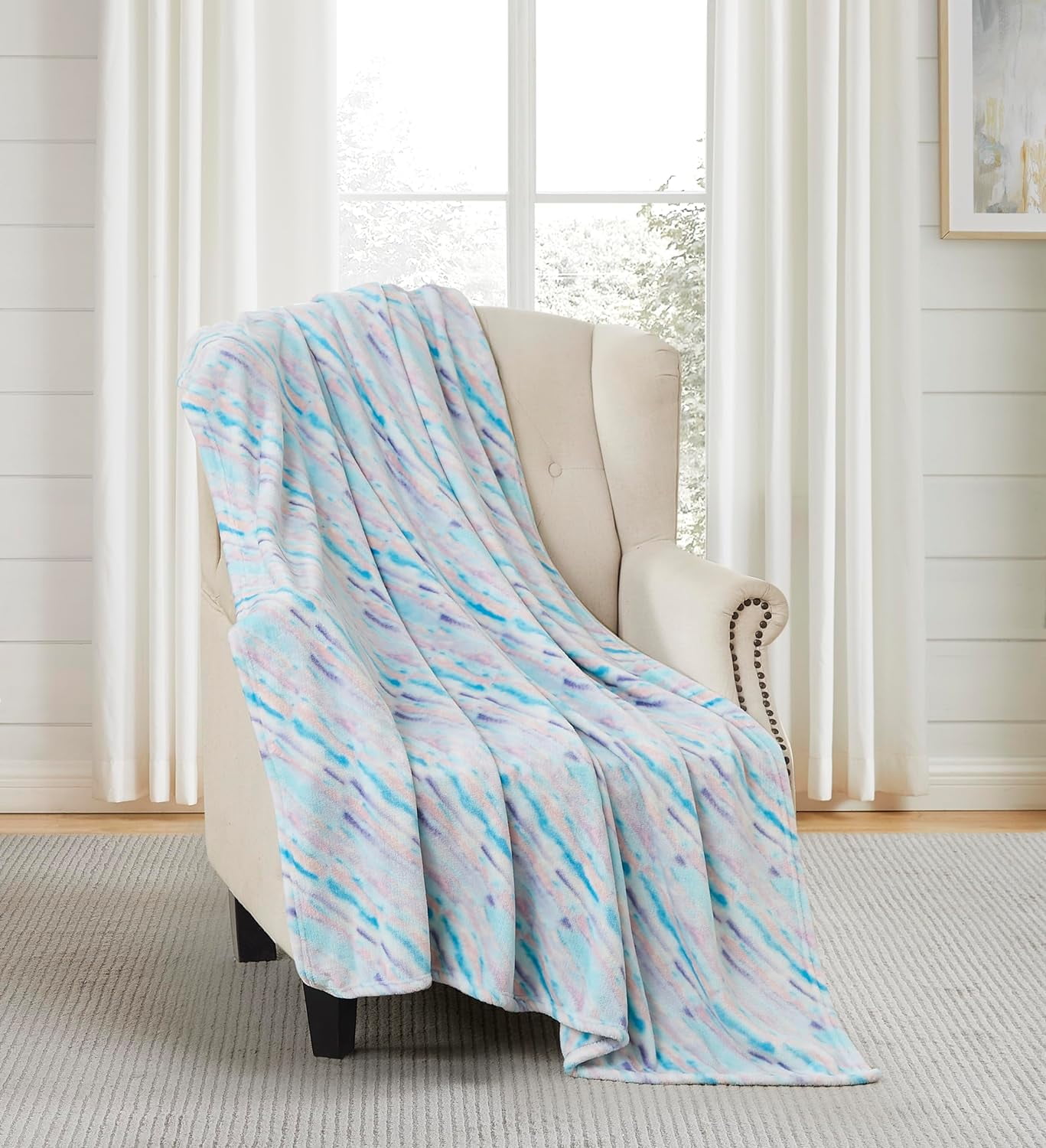 Serafina Home Decorative Hues of Blue Fleece Throw Blanket: Soft Plush ...