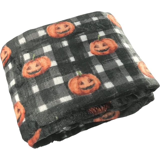 Serafina Home Farmhouse Halloween Throw Blanket: Smiling Jack O ...