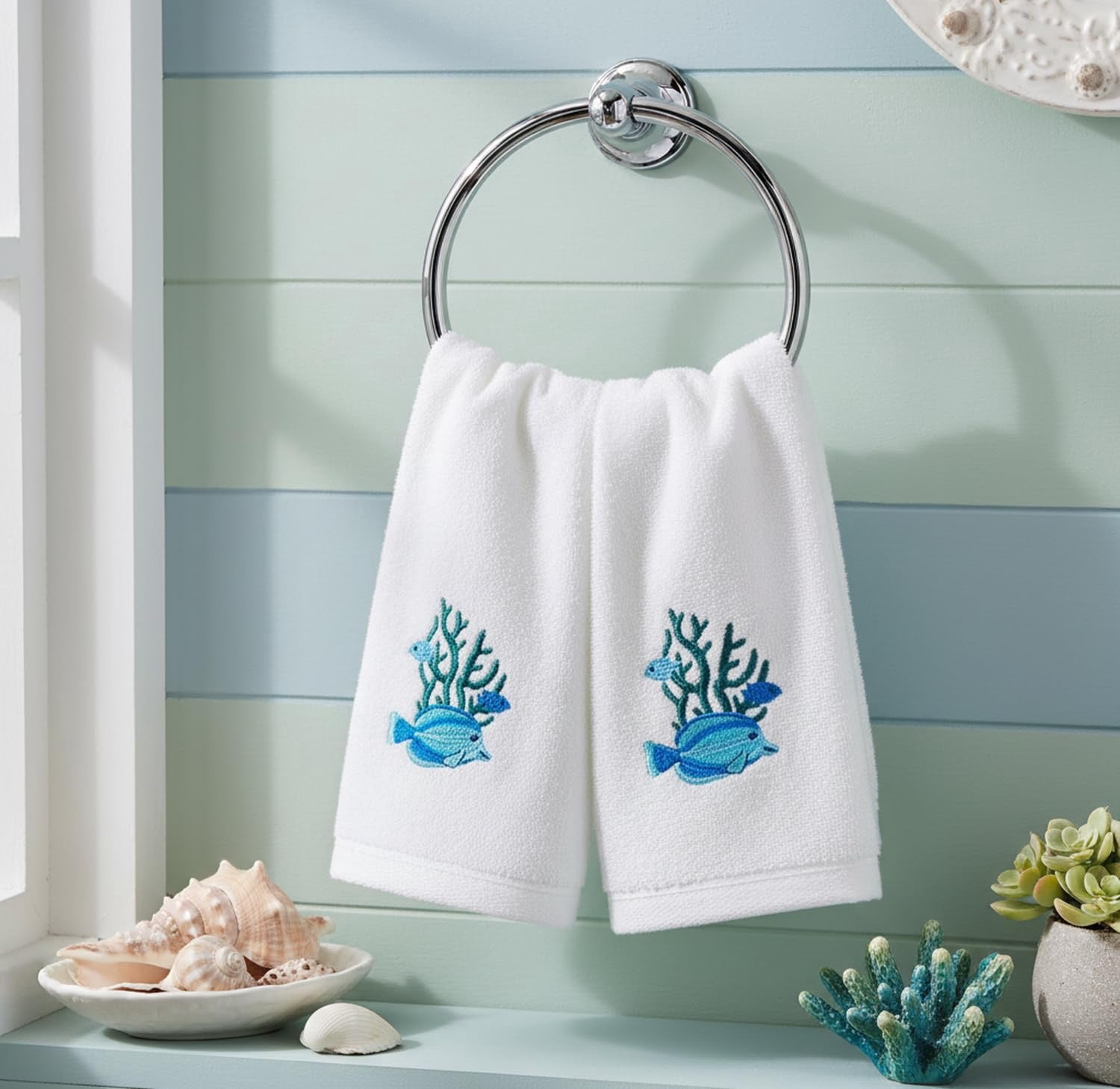 Serafina Home Tropical Fish And Sea Coral Summer Fingertip Towels For ...