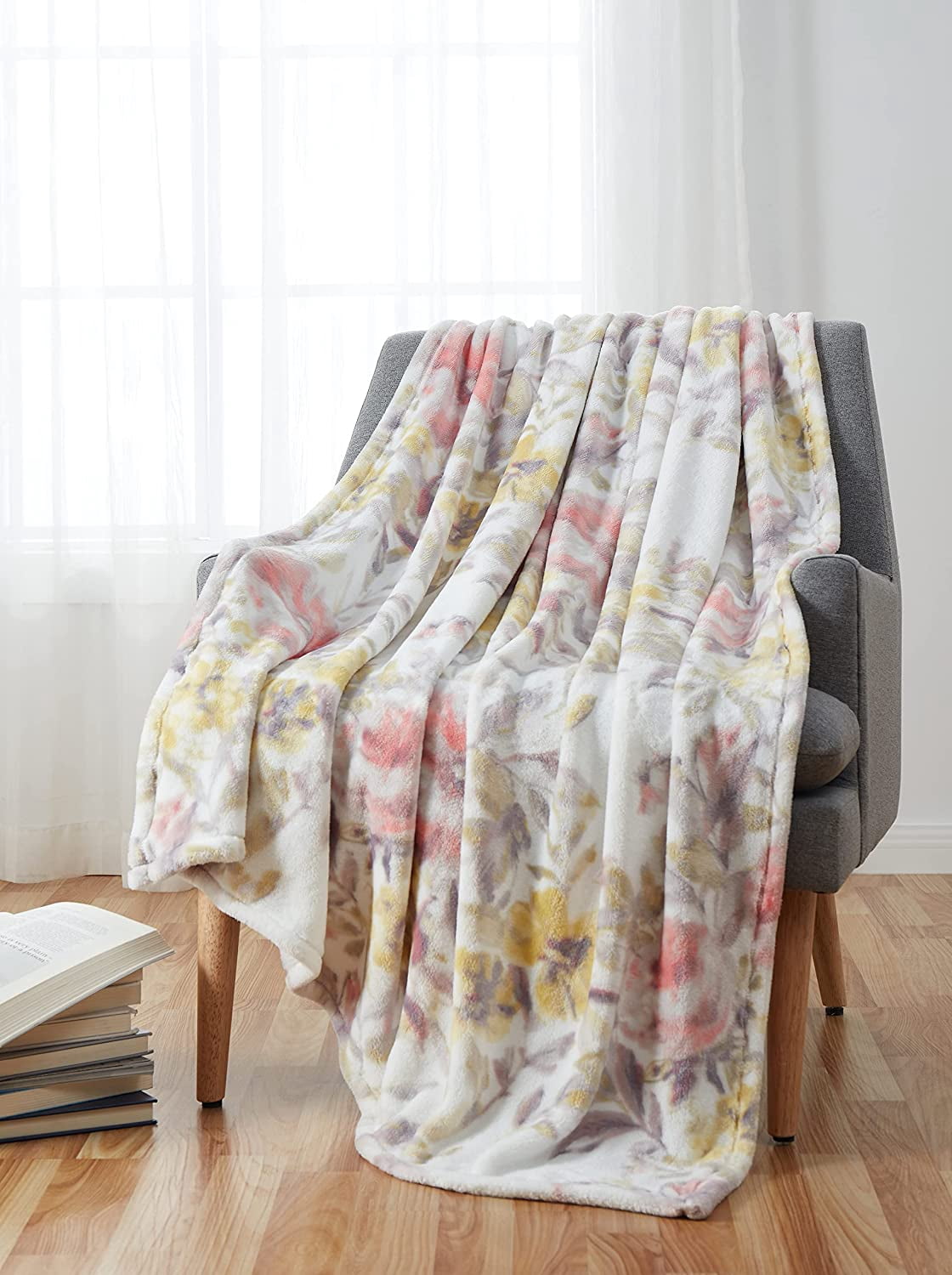 Serafina Home Watercolor Flower Garden Throw Blankets: Soft Plush ...