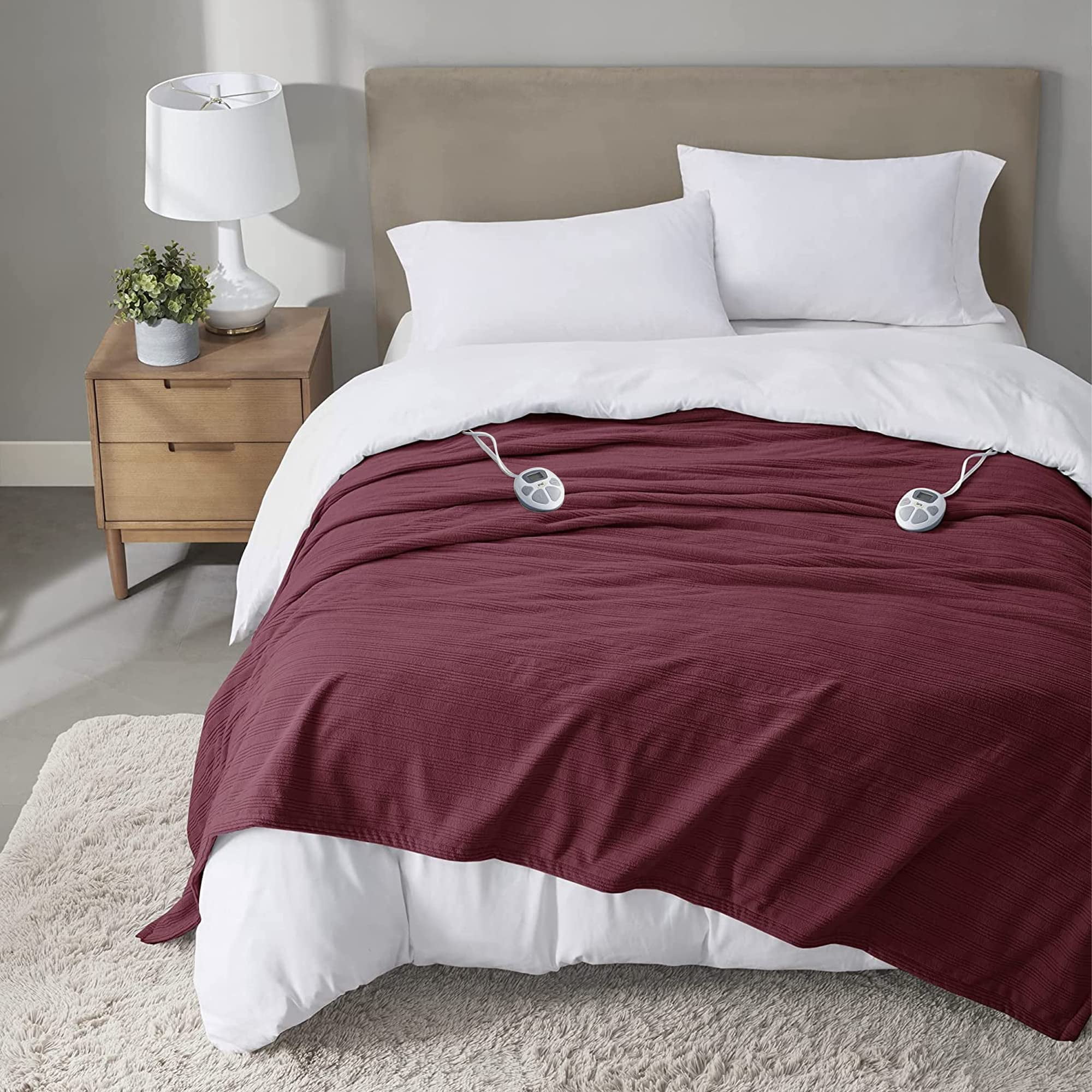 Serta Travis Cozy Electric Fleece Queen Size Heated Blanket, Berry Red ...