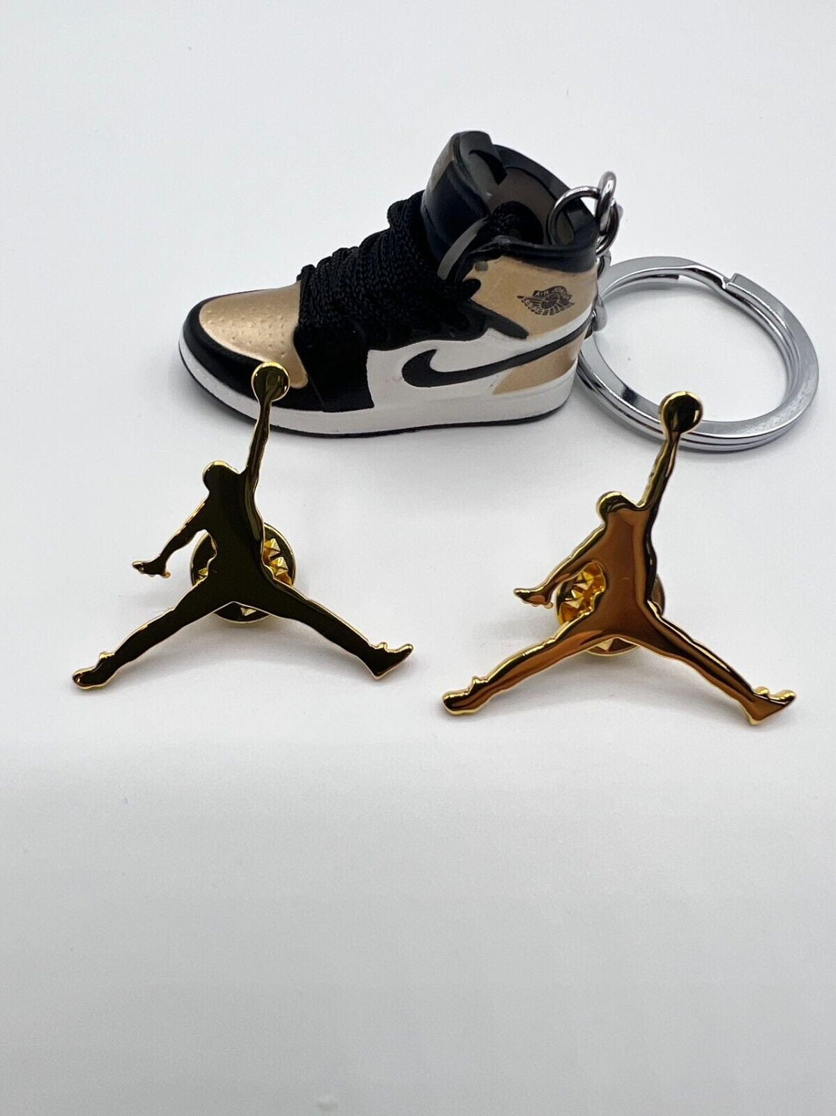 Set of 2 Large Jordan Flight Lapel Pin / Gold Metallic- 2 Pins Only ...
