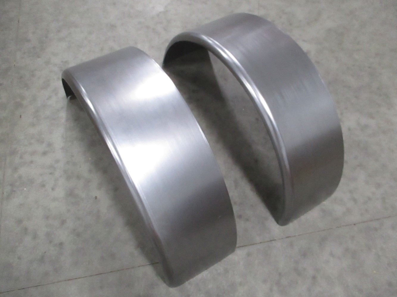 Set of (2) Round Smooth 16 Gauge Steel Cargo Trailer Fenders 32"L 15"H ...