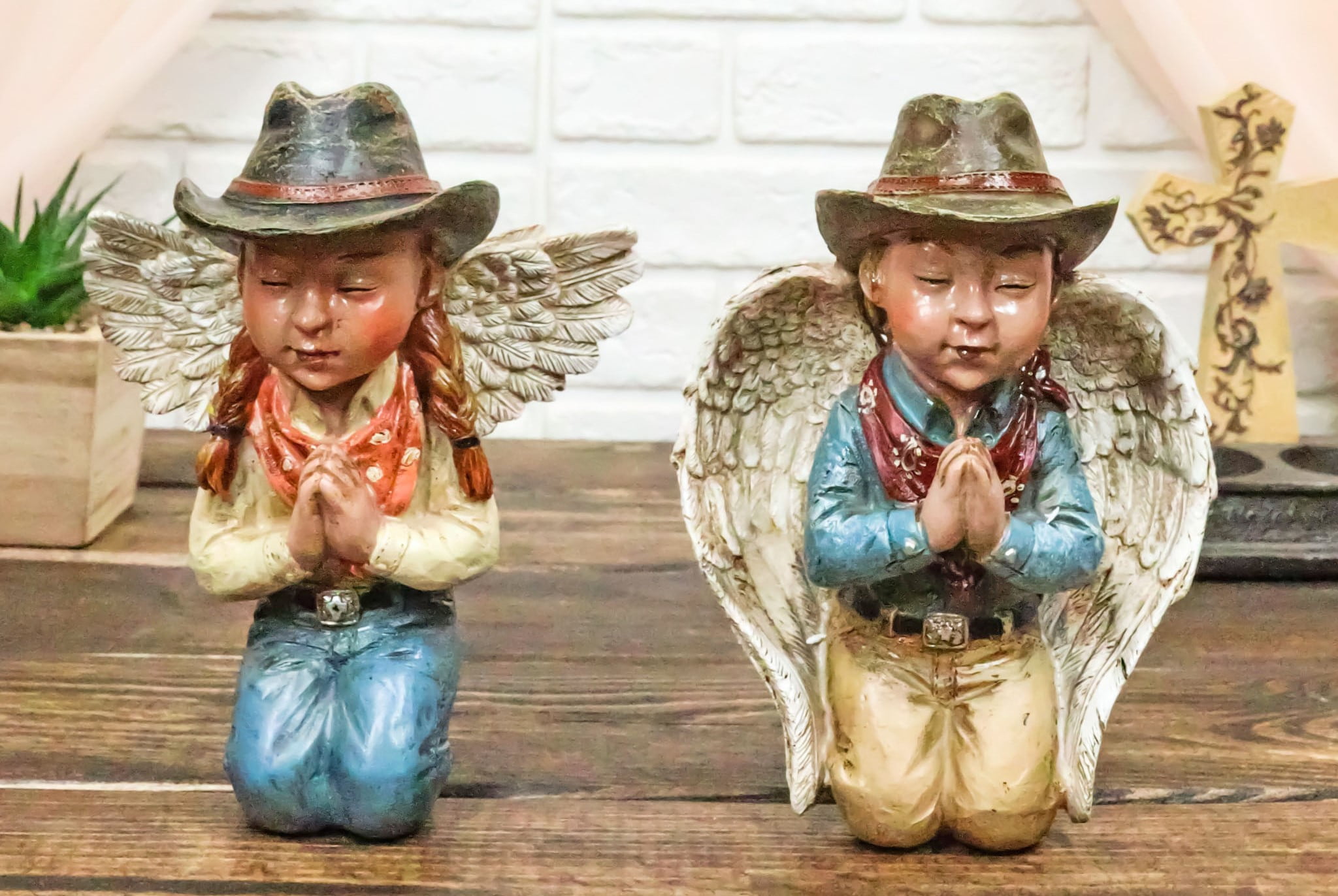 Set of 2 Rustic Western Cowgirl And Cowboy Angel With Hats Praying ...