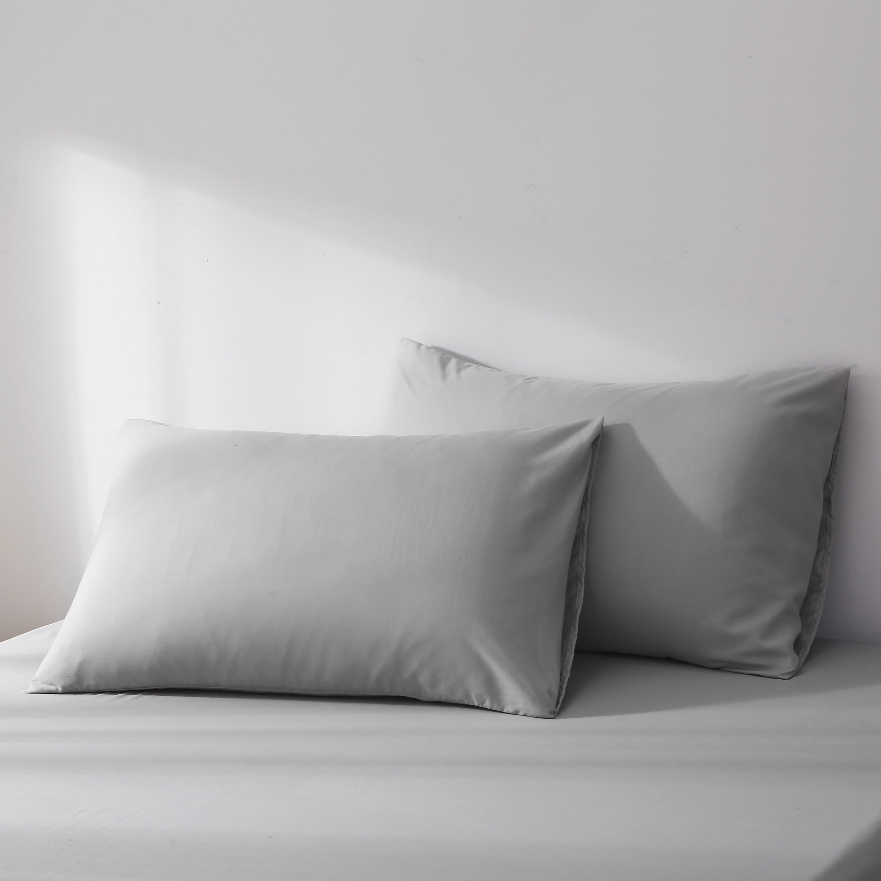 Set of 2 Wrinkle Resistant Ultra Soft Pillowcases with Envelope Closure ...