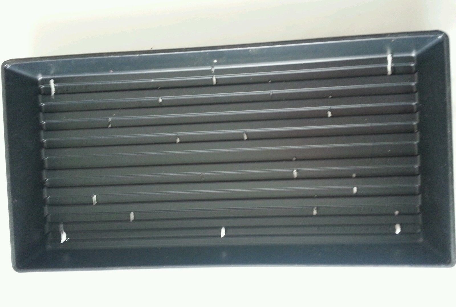 Set of 25 - GROW TRAYS With DRAIN HOLES Black Plastic (1020) FLATS SEED ...
